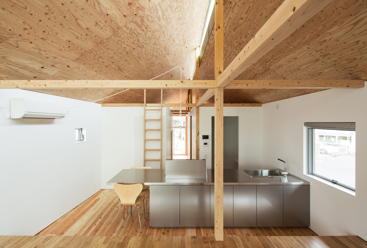 Split Roof by Masahiro Miyake (y+M design office) - Architizer