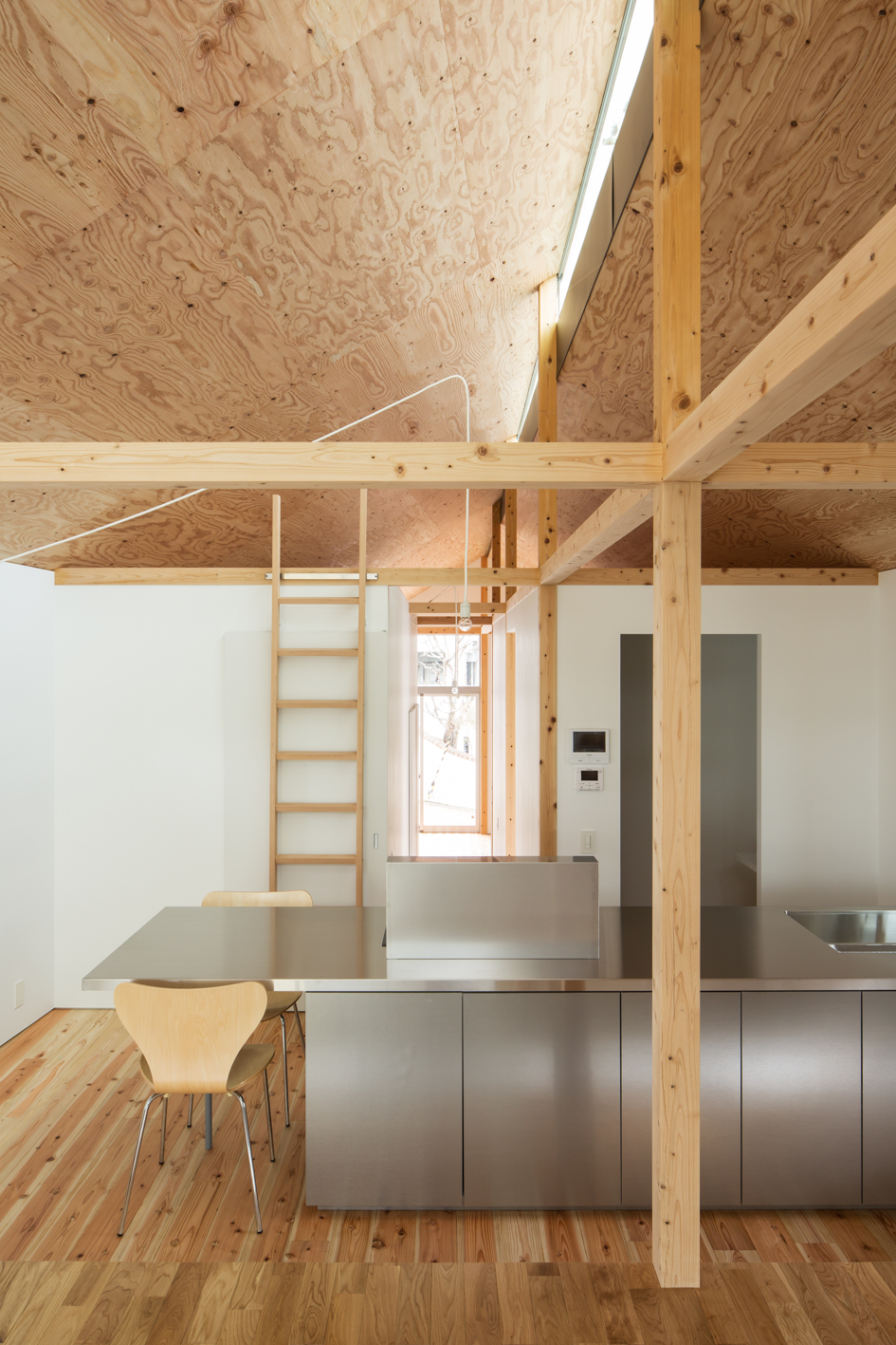Split Roof by Masahiro Miyake (y+M design office) - Architizer
