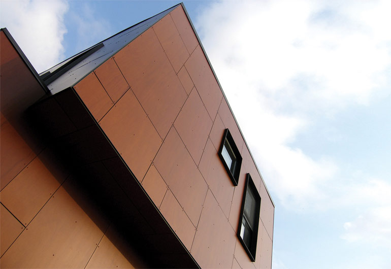 Sustainable Waterfront House by Tom Winter Architect/s - Architizer