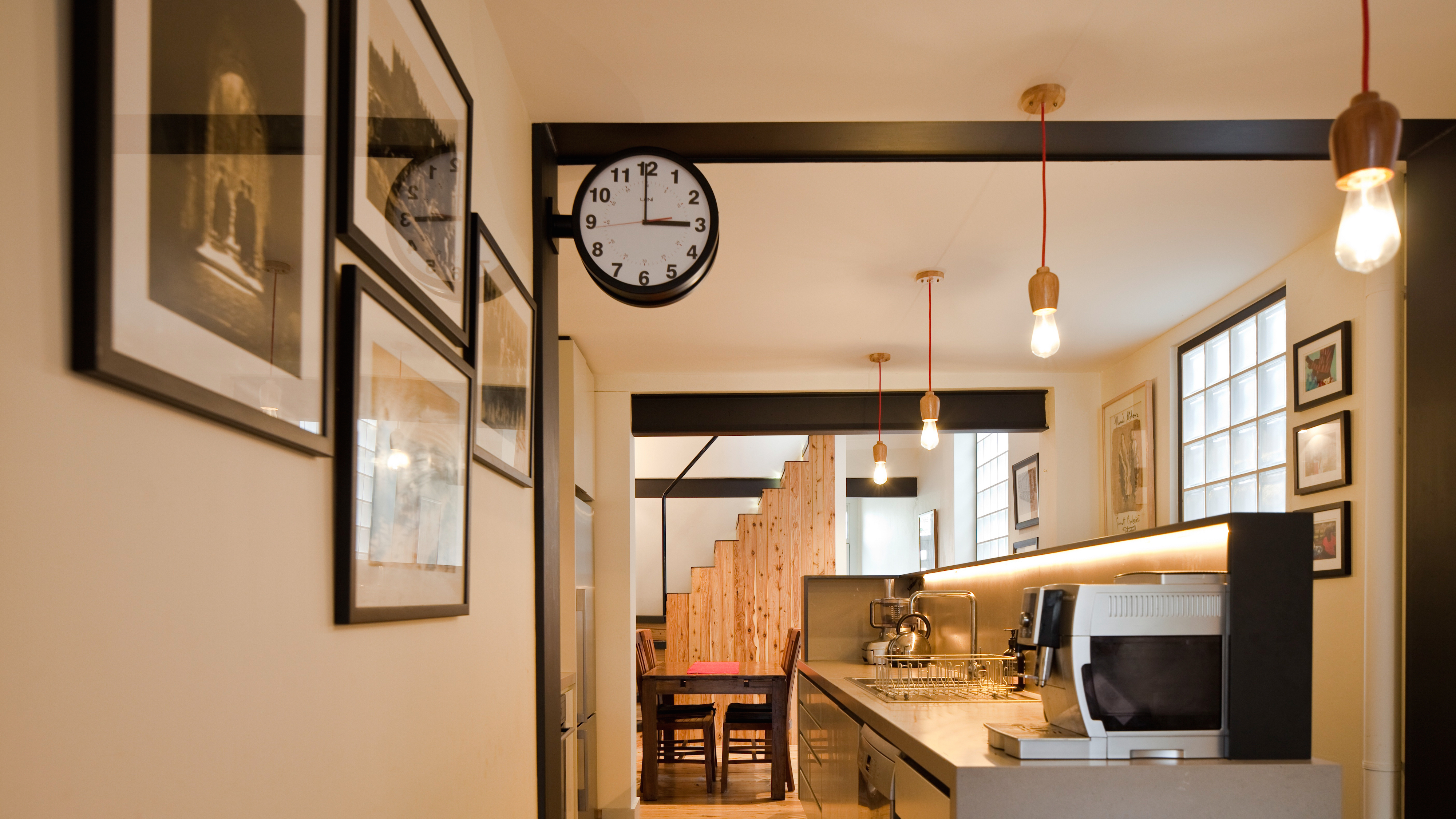 BLACK LINE HOUSE by HECTOR ABRAHAMS ARCHITECTS - Architizer