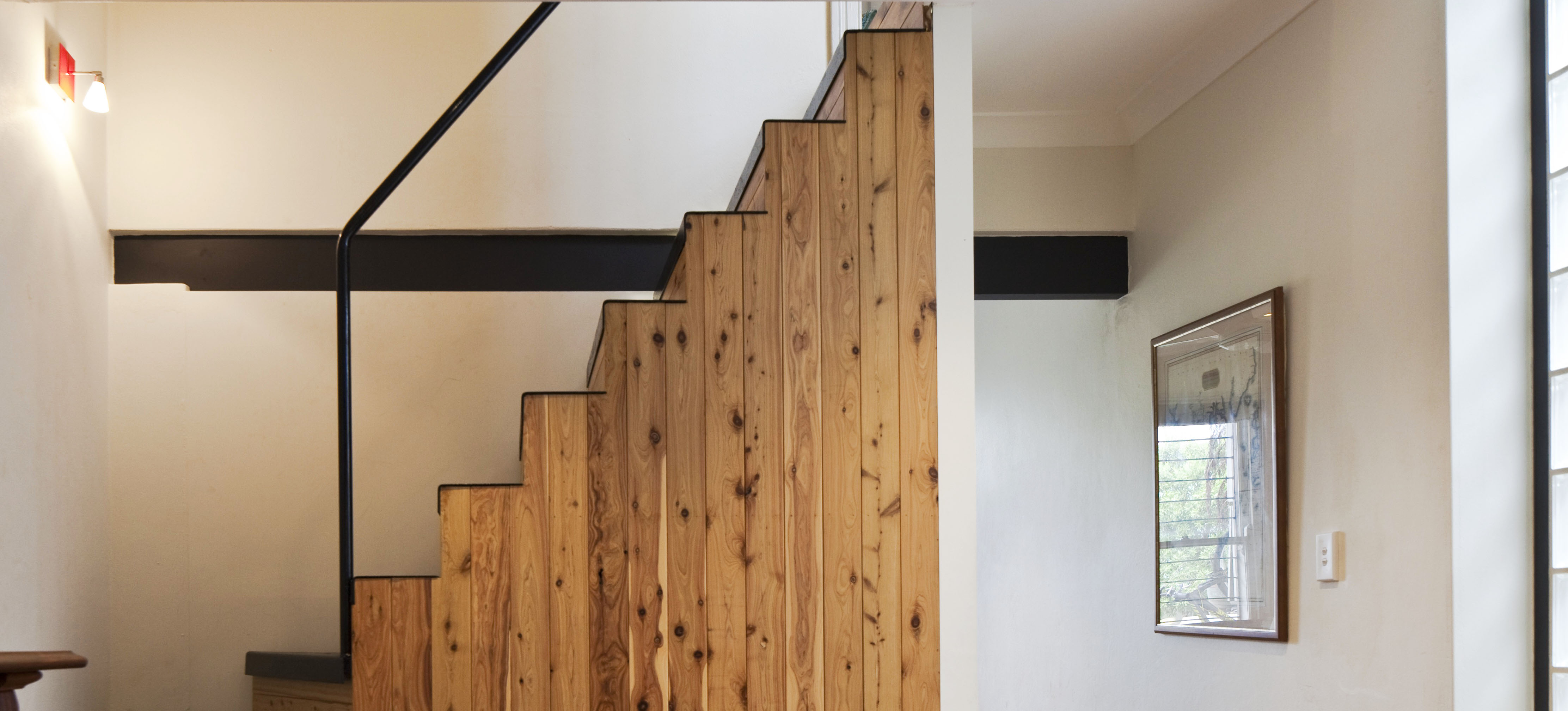 BLACK LINE HOUSE by HECTOR ABRAHAMS ARCHITECTS - Architizer