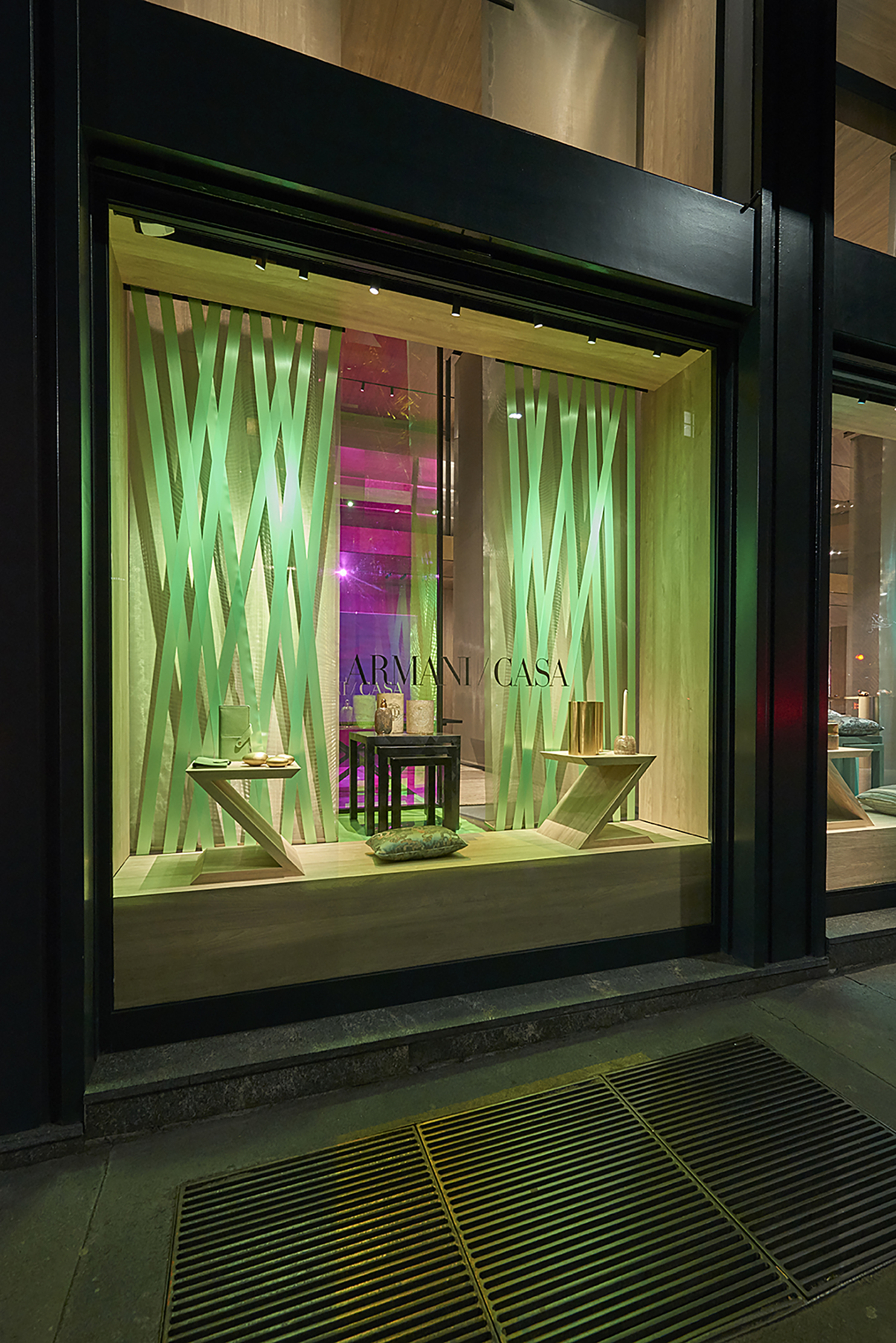 Armani Casa Christmas window display 2017 by OltreFrontiera Progetti ...