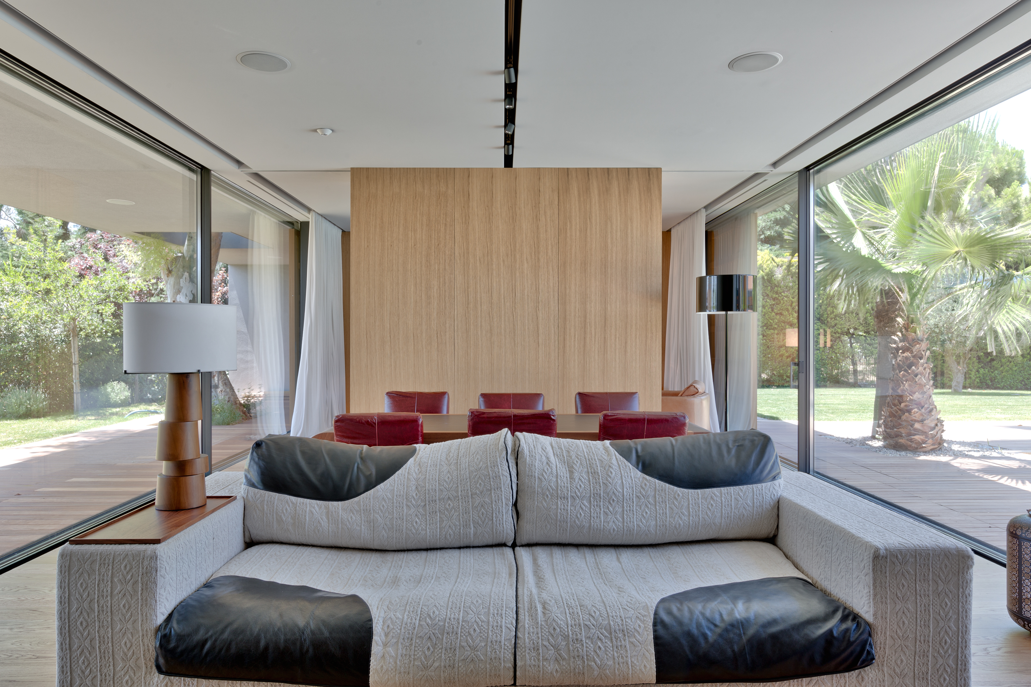 Architect Panos Nikolaidis (pnd) designs a pool house in Athens by pnd ...