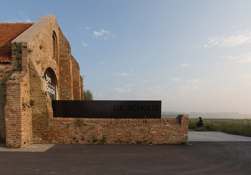 Villa Roces by Govaert & Vanhoutte Architects - Architizer