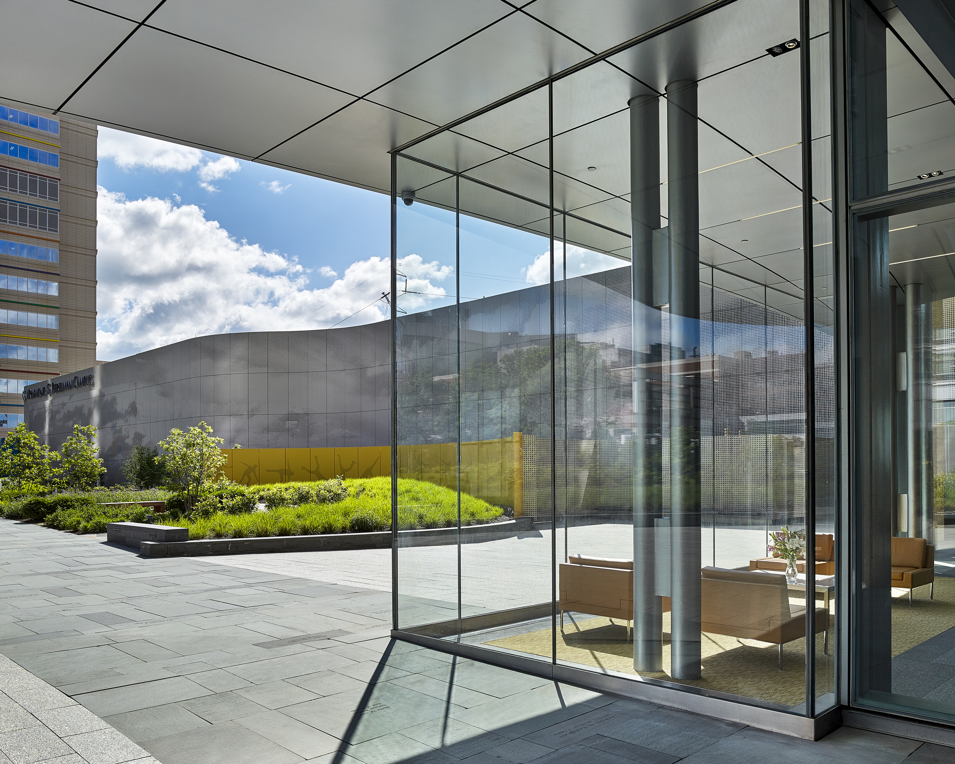 CHOP, Colket Translational Research Building by Ballinger - Architizer