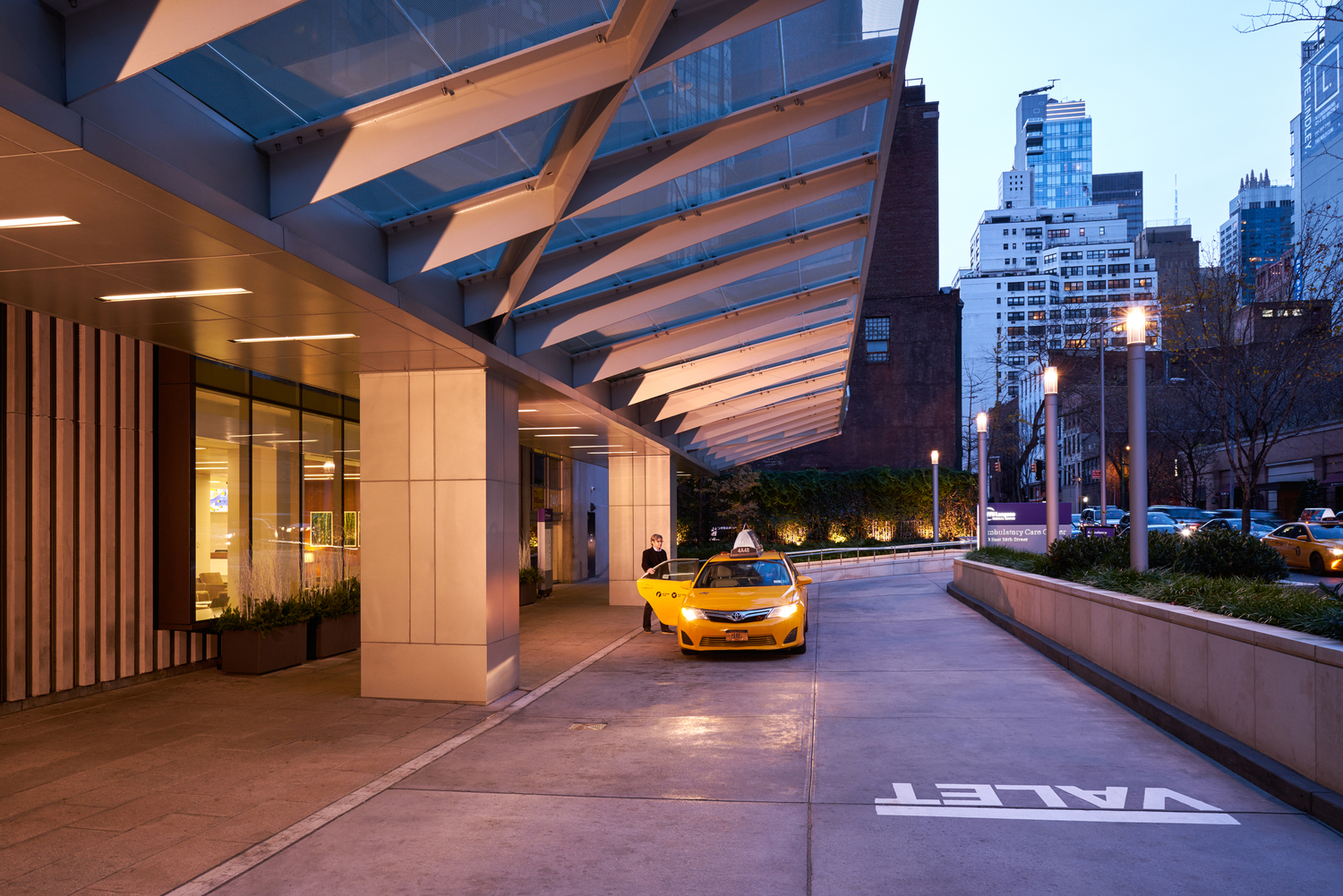 NYULMC, Ambulatory Care Center by Ballinger - Architizer