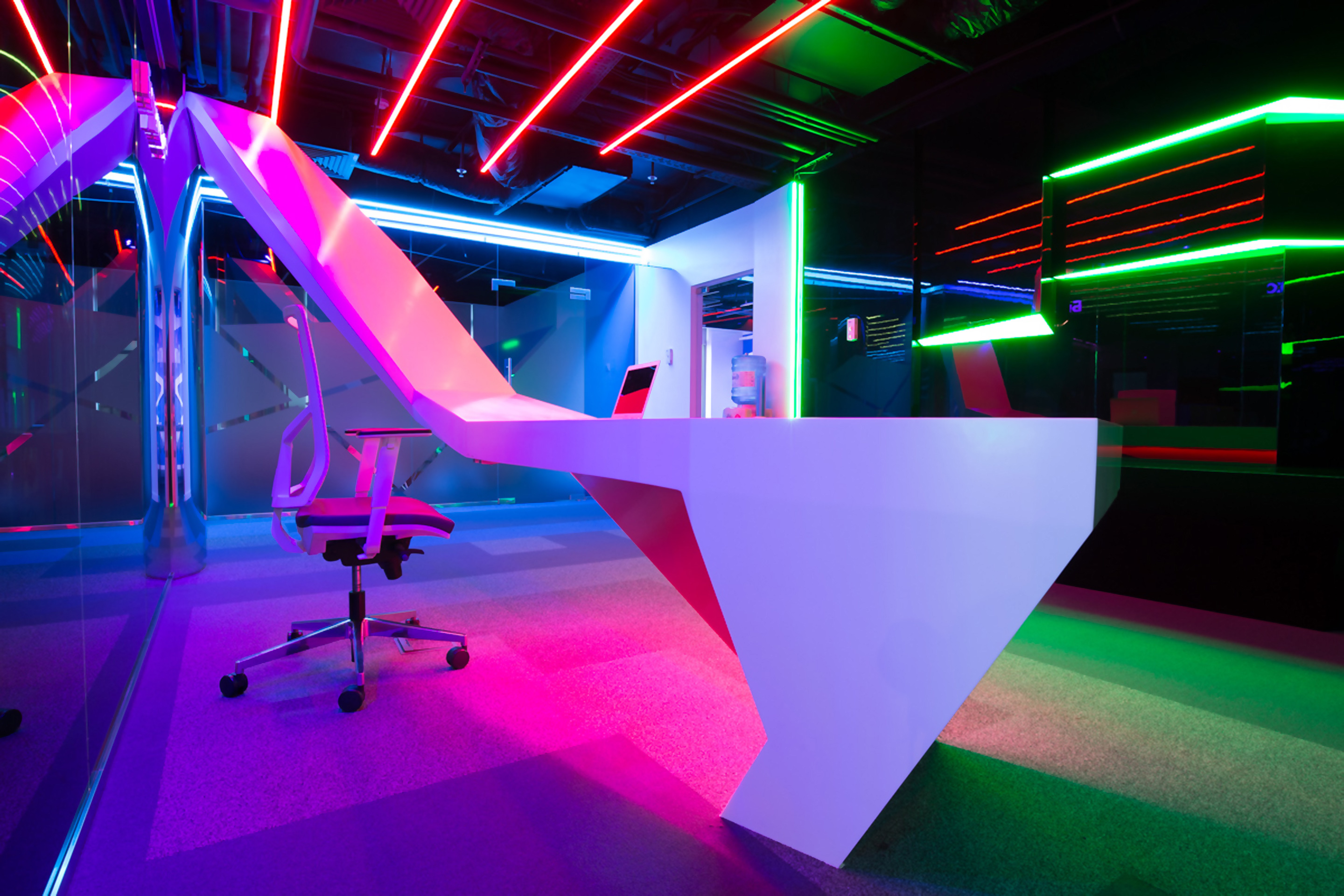 1S-Bitrix office in Moscow by www.cih.ru - Architizer