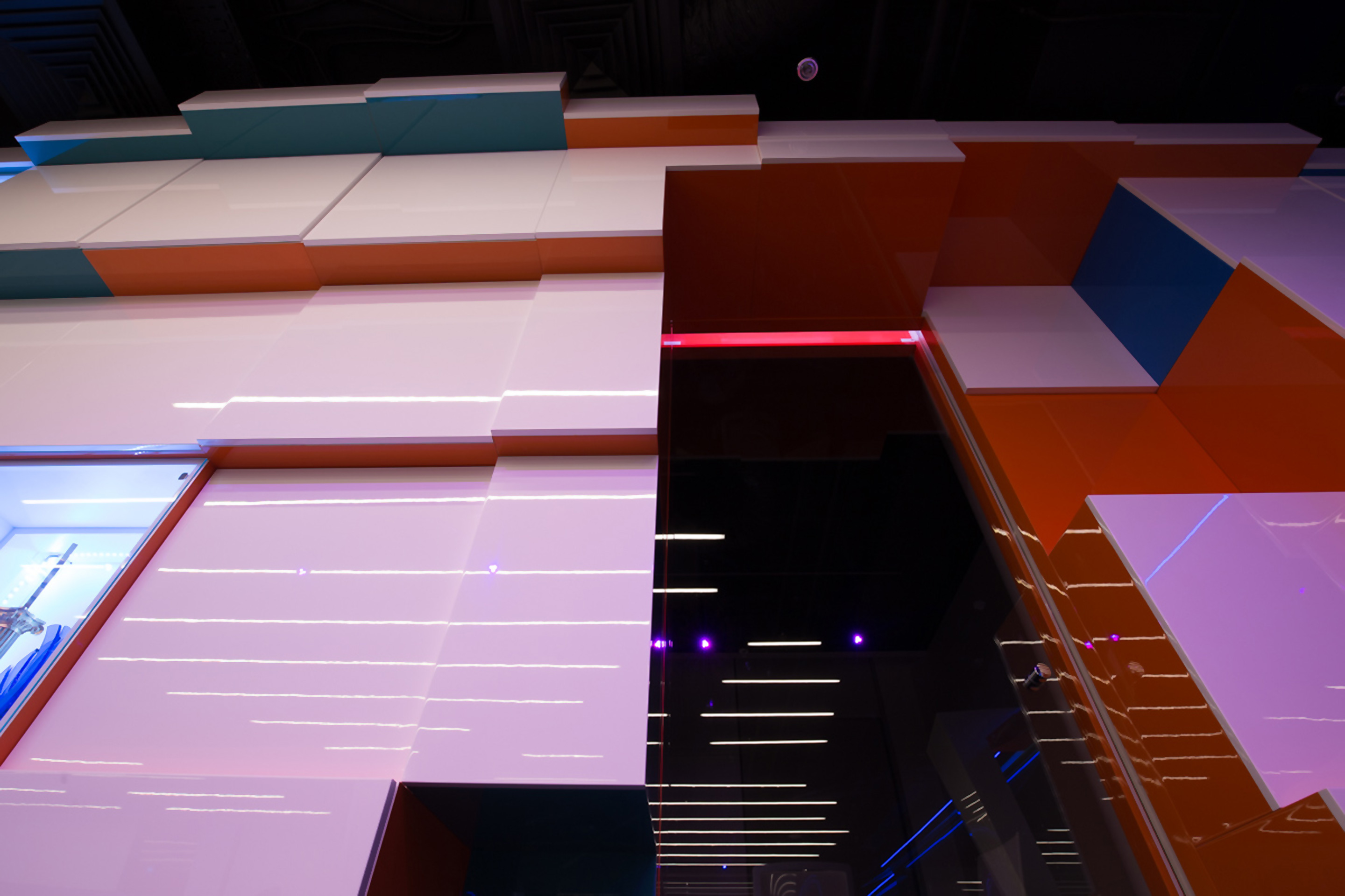 1S-Bitrix office in Moscow by www.cih.ru - Architizer