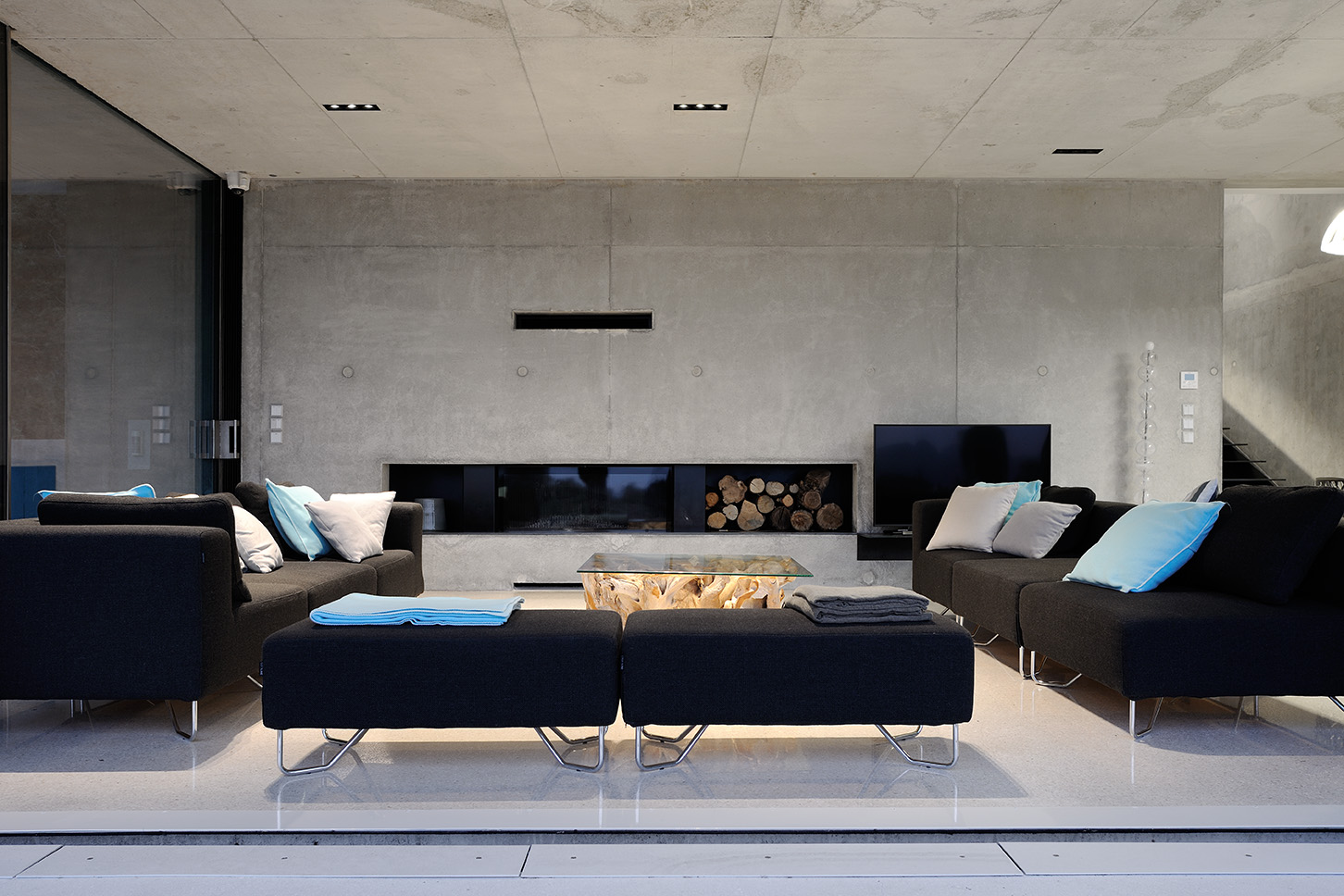 La Mira Ra by AUM Pierre Minassian - Architizer