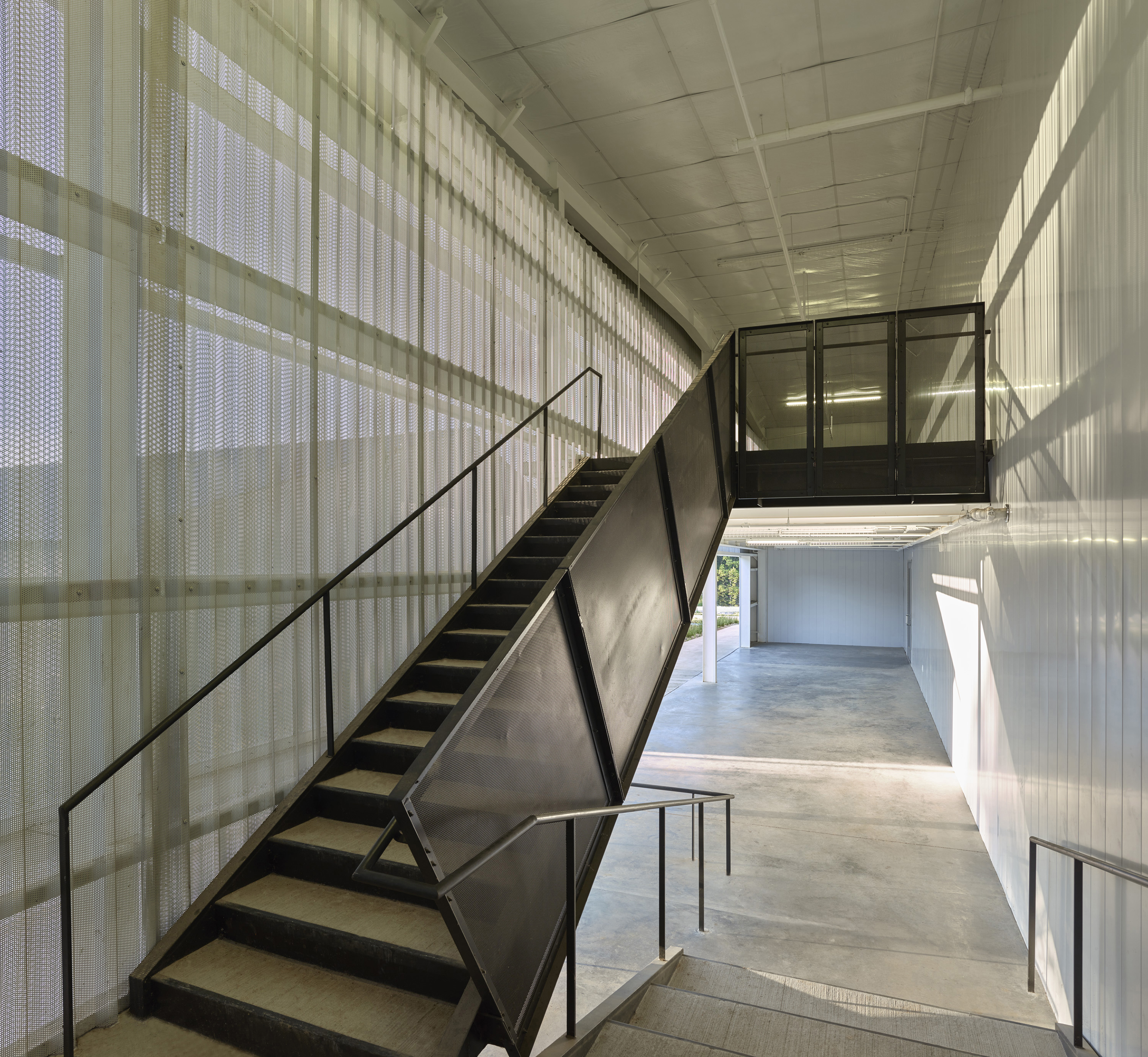 University of Arkansas Art + Design District: Sculpture Studio by modus ...