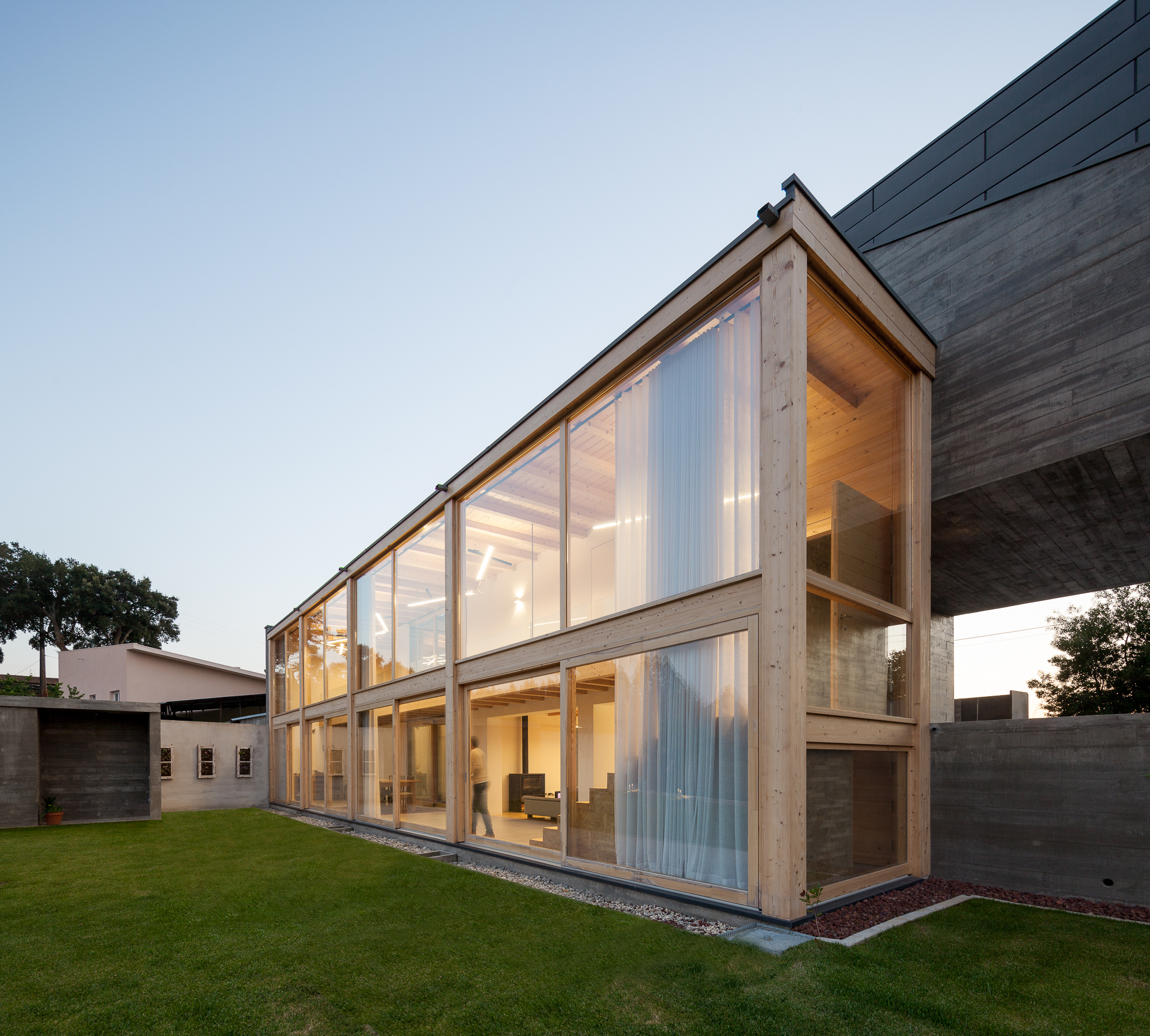 SANTA MARIA_HOUSE by PEDRO HENRIQUE ARQUITECTO - Architizer