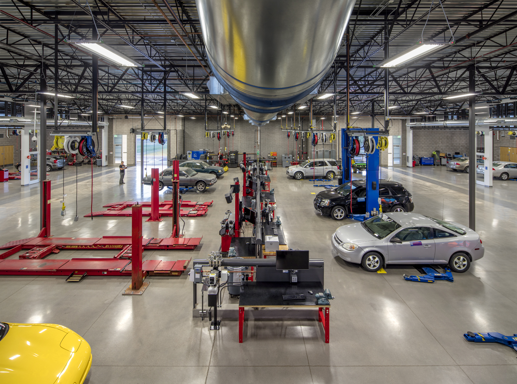 GCC Automotive Technology Center by Holly Street Studio Architects ...