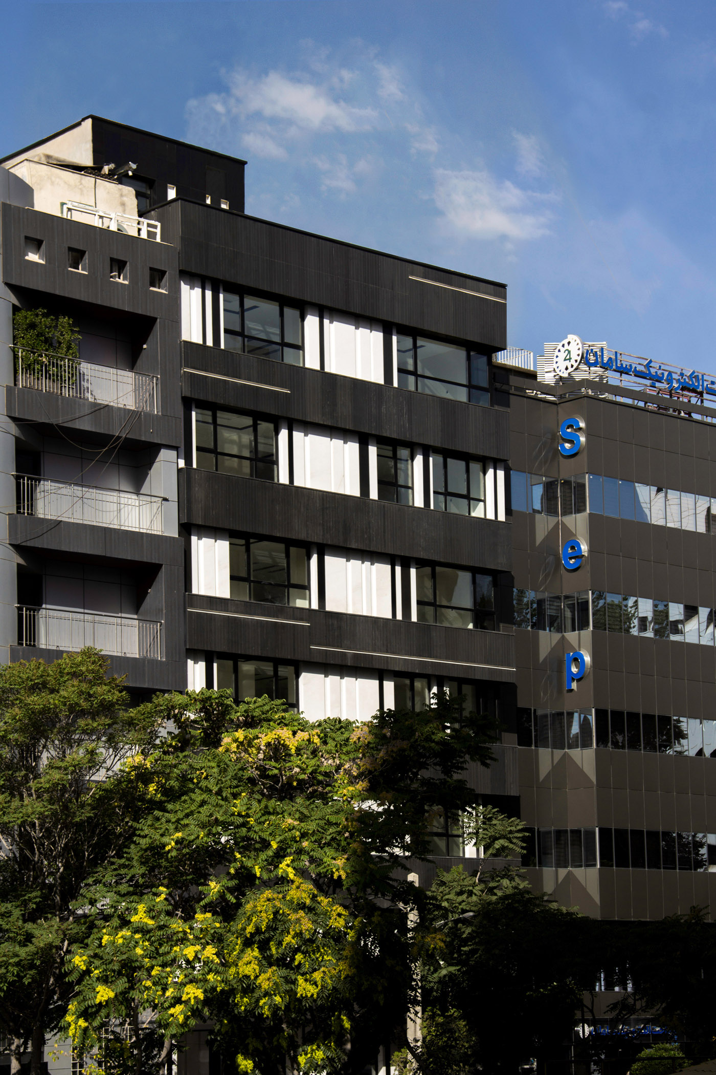 Aftab Office Building by BonnArq Architects - Architizer