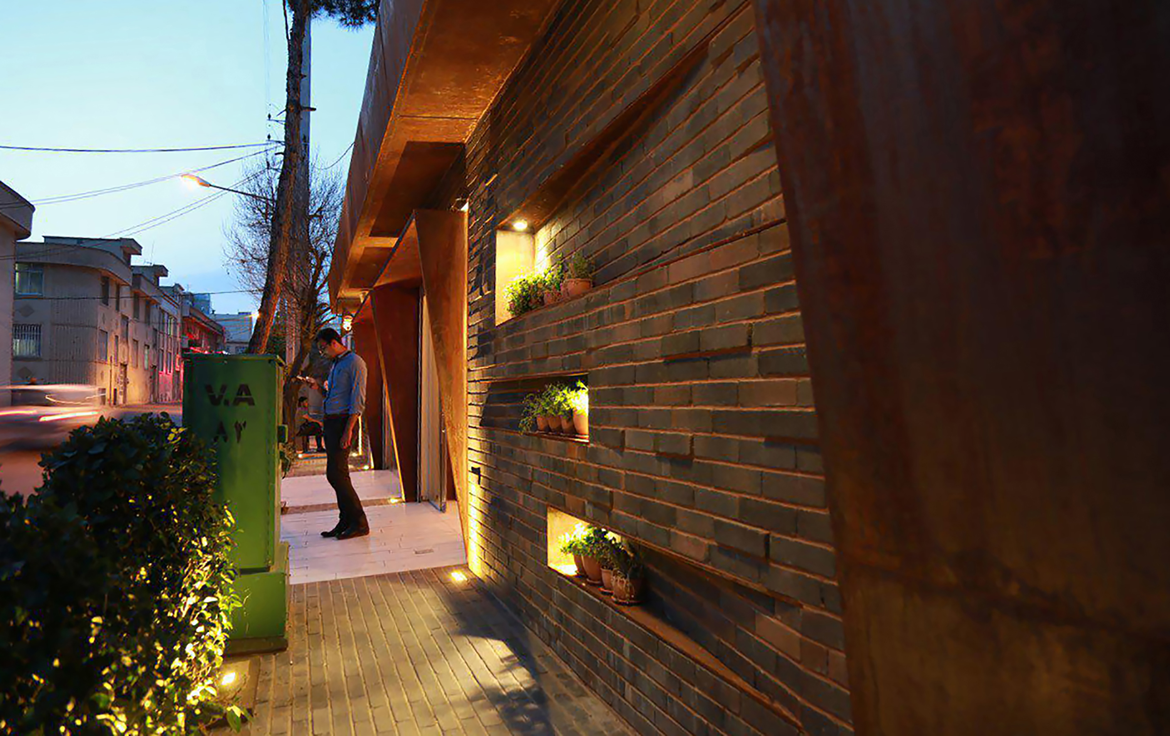 TRIANGLE CAFE by AshariArchitects - Architizer