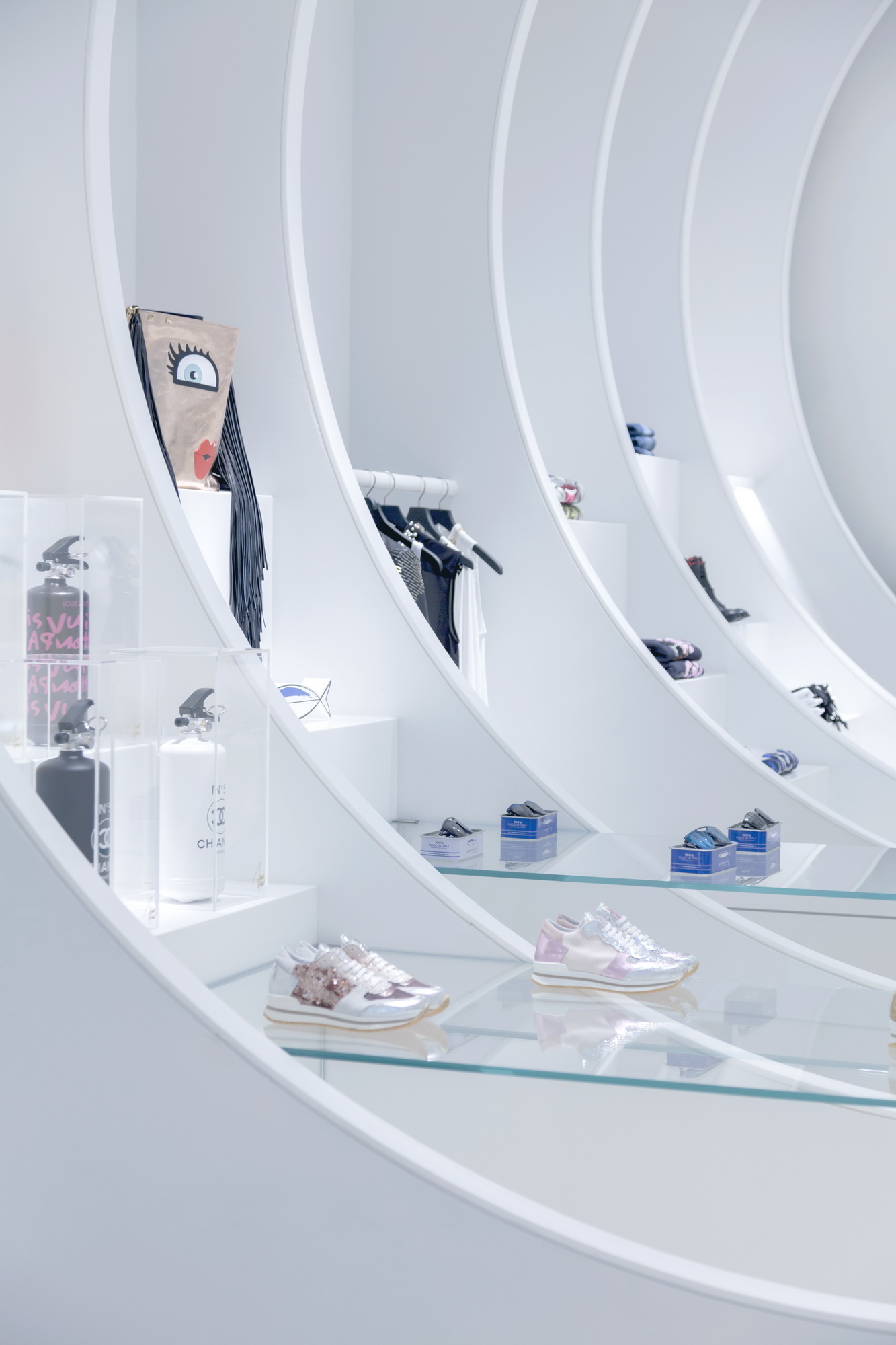 CONCEPT STORE IN MIAMI by OHLAB / oliver hernaiz architecture lab ...