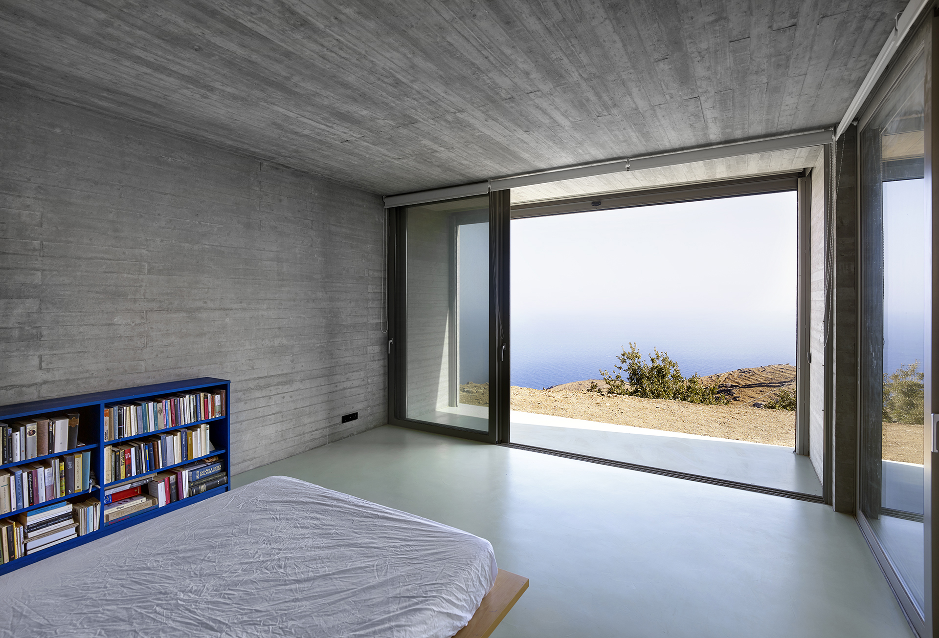 Parallel House by en Route Architects - Architizer