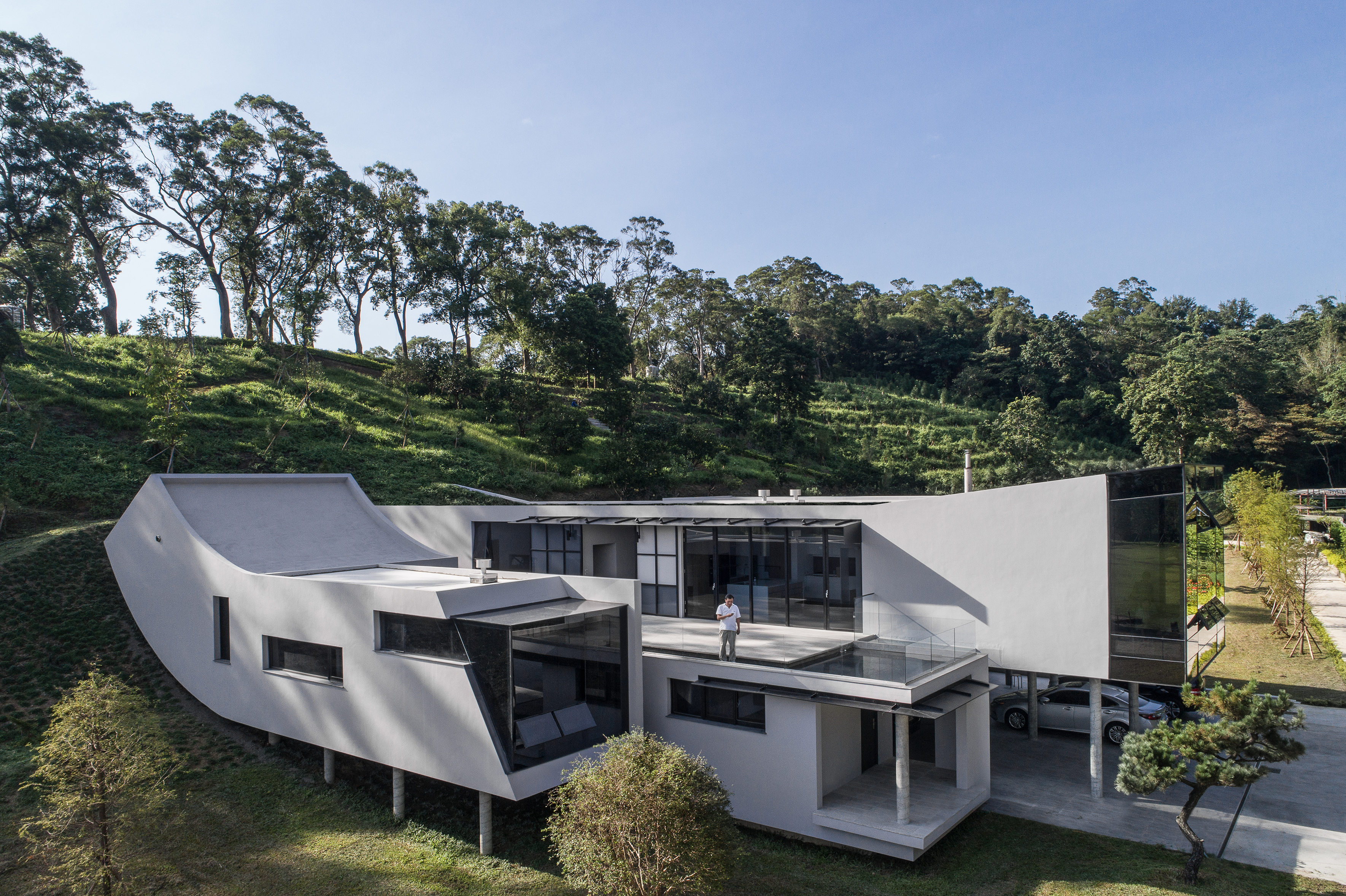 House in a valley by Wooyo - Architizer