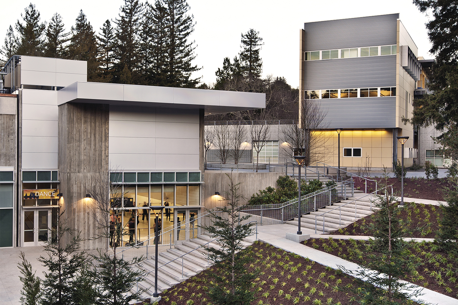 COMMUNITY COLLEGE: PERFORMING ARTS BUILDING by Marcy Wong Donn Logan ...