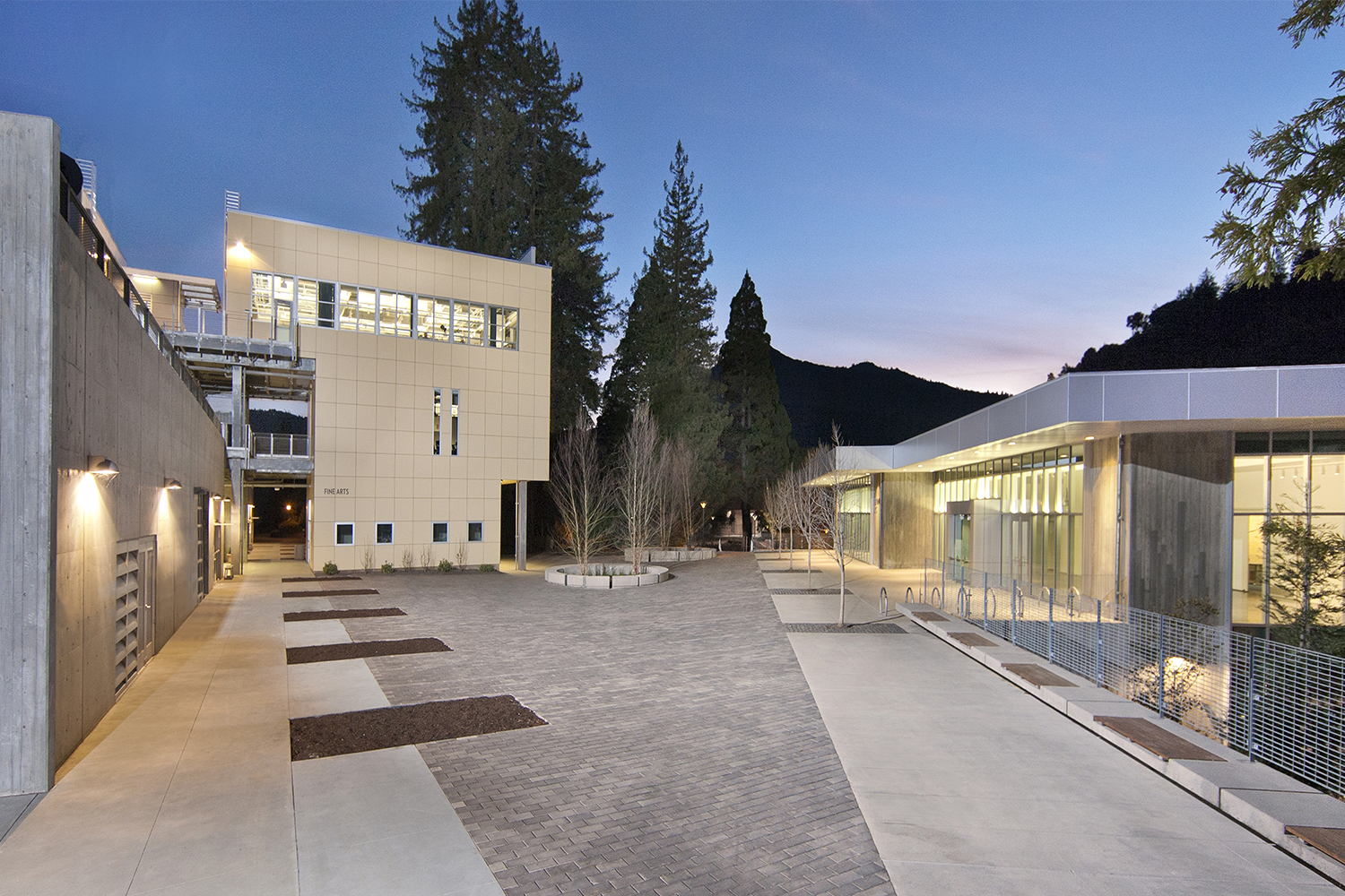 COMMUNITY COLLEGE: PERFORMING ARTS BUILDING by Marcy Wong Donn Logan ...