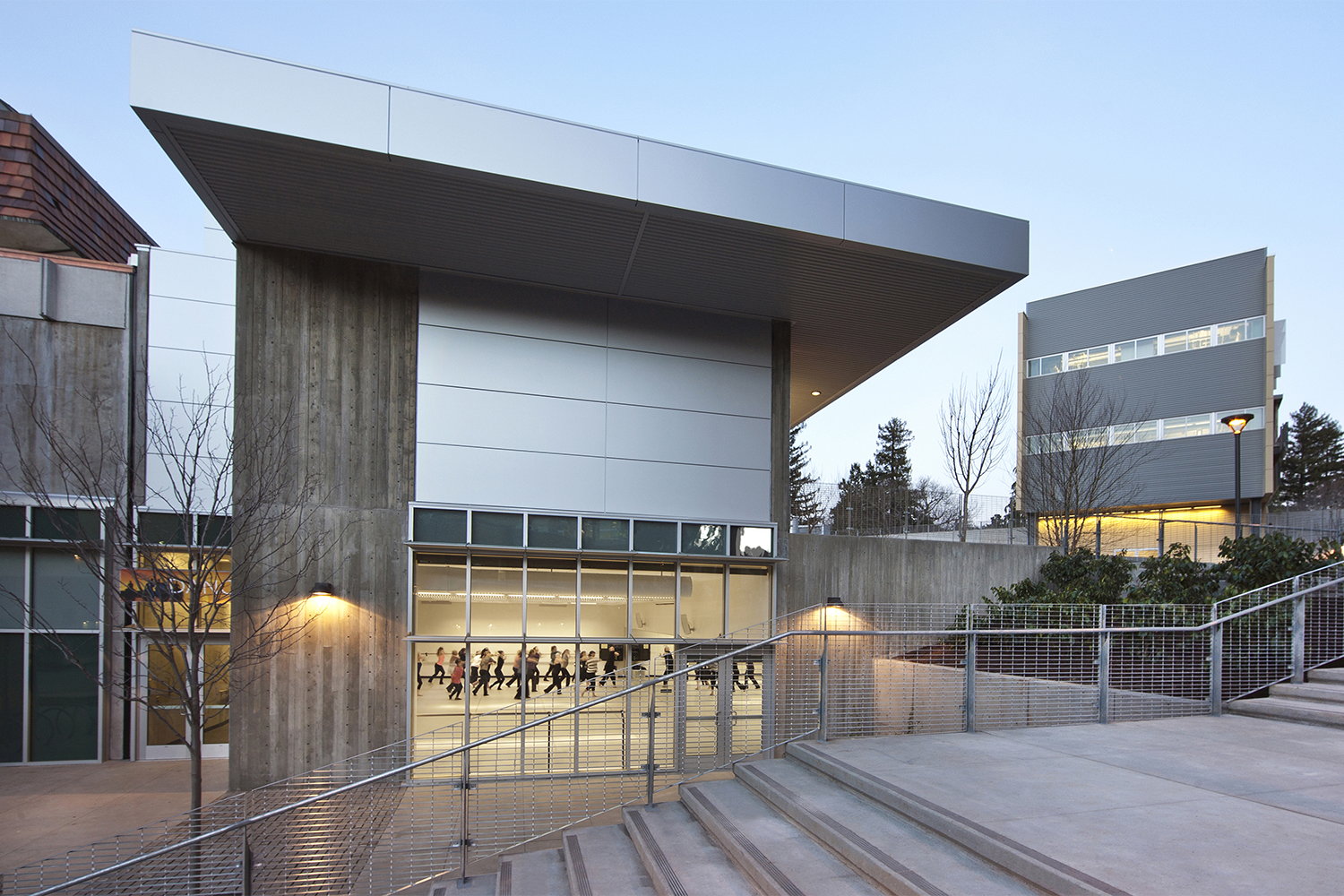 COMMUNITY COLLEGE: PERFORMING ARTS BUILDING by Marcy Wong Donn Logan ...