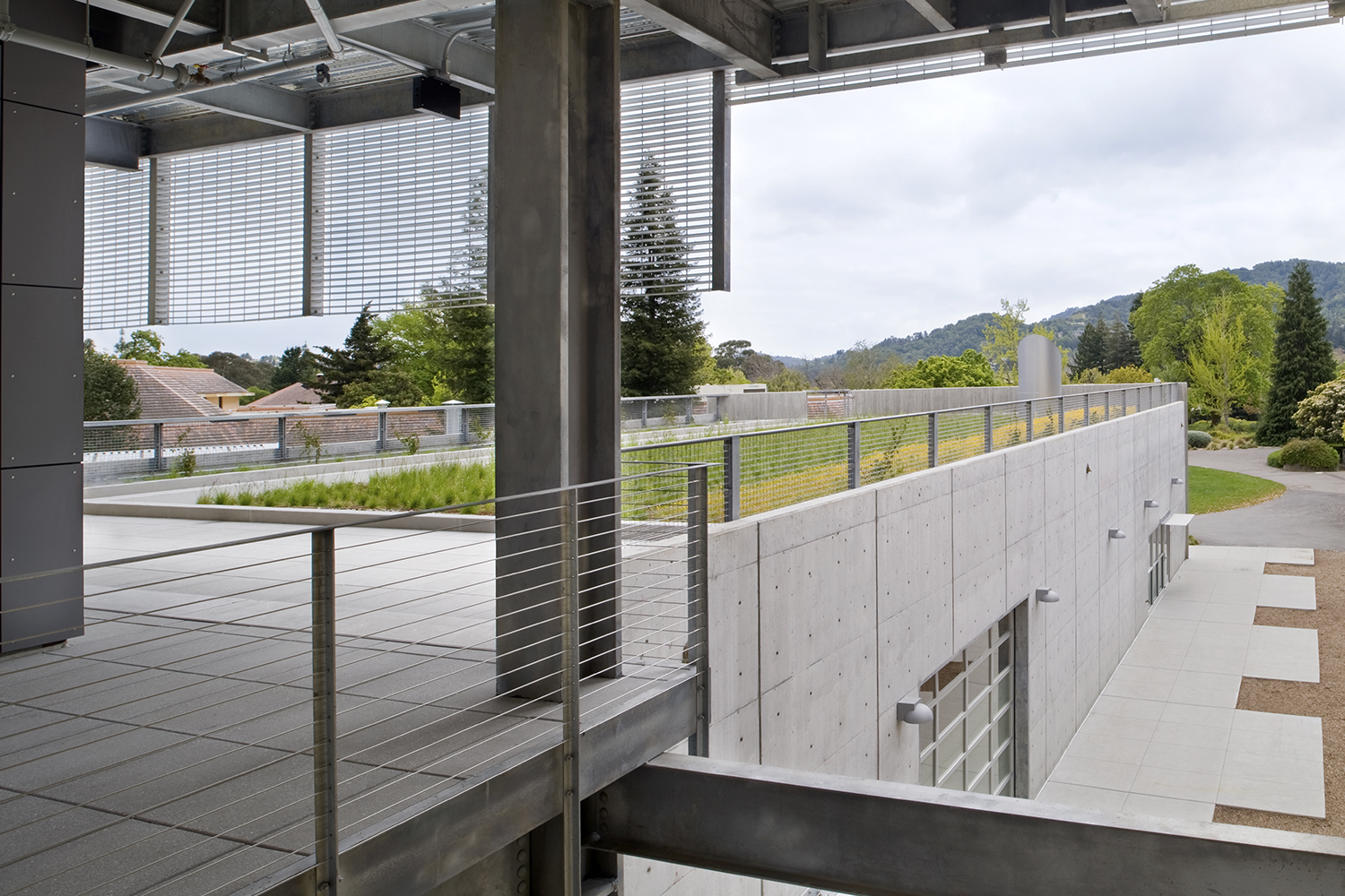 COMMUNITY COLLEGE: FINE ARTS BUILDING by Marcy Wong Donn Logan ...