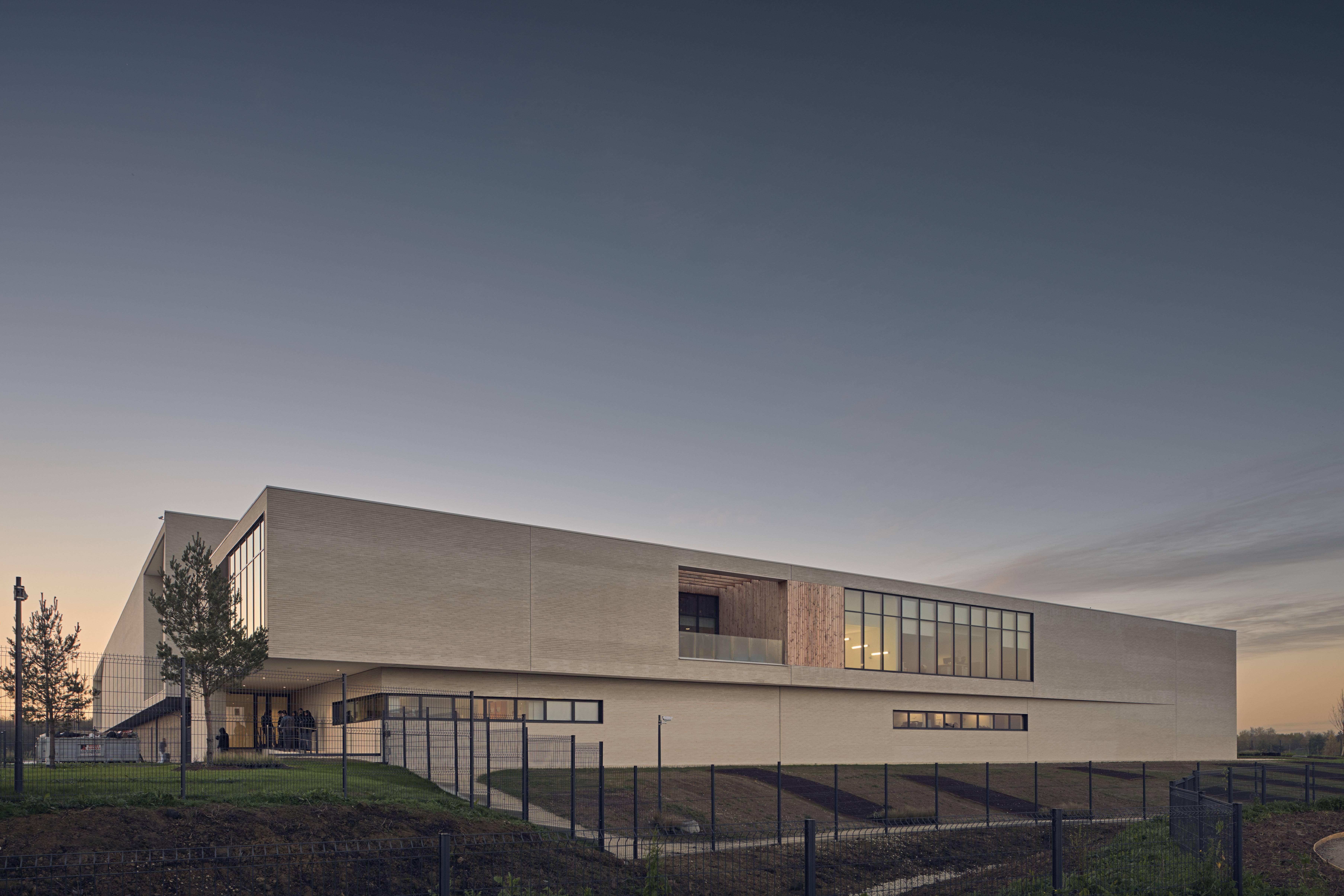 BANK DATA CENTER by ENIA ARCHITECTES - Architizer