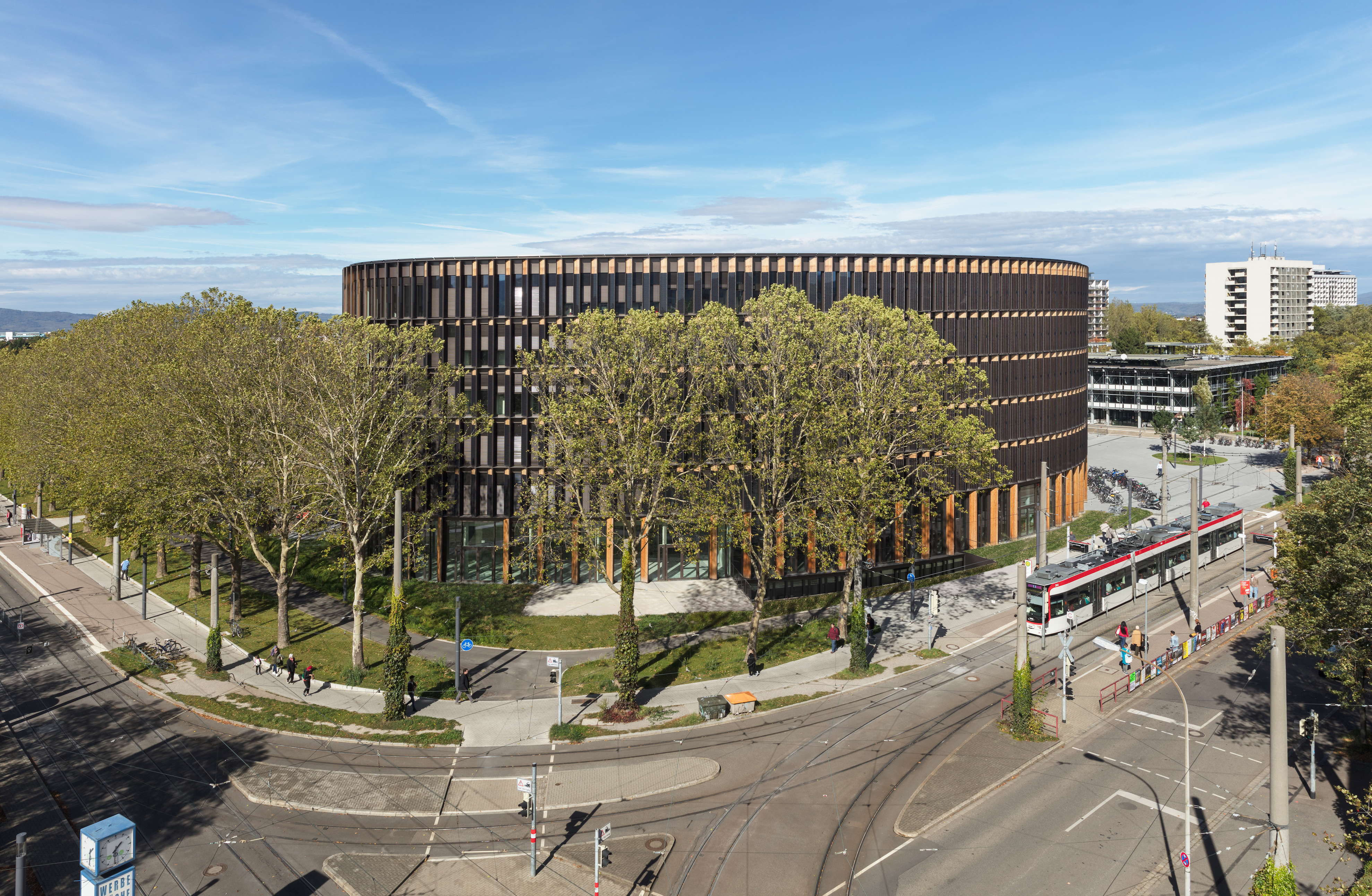 RWE Headquarters by ingenhoven architects - Architizer