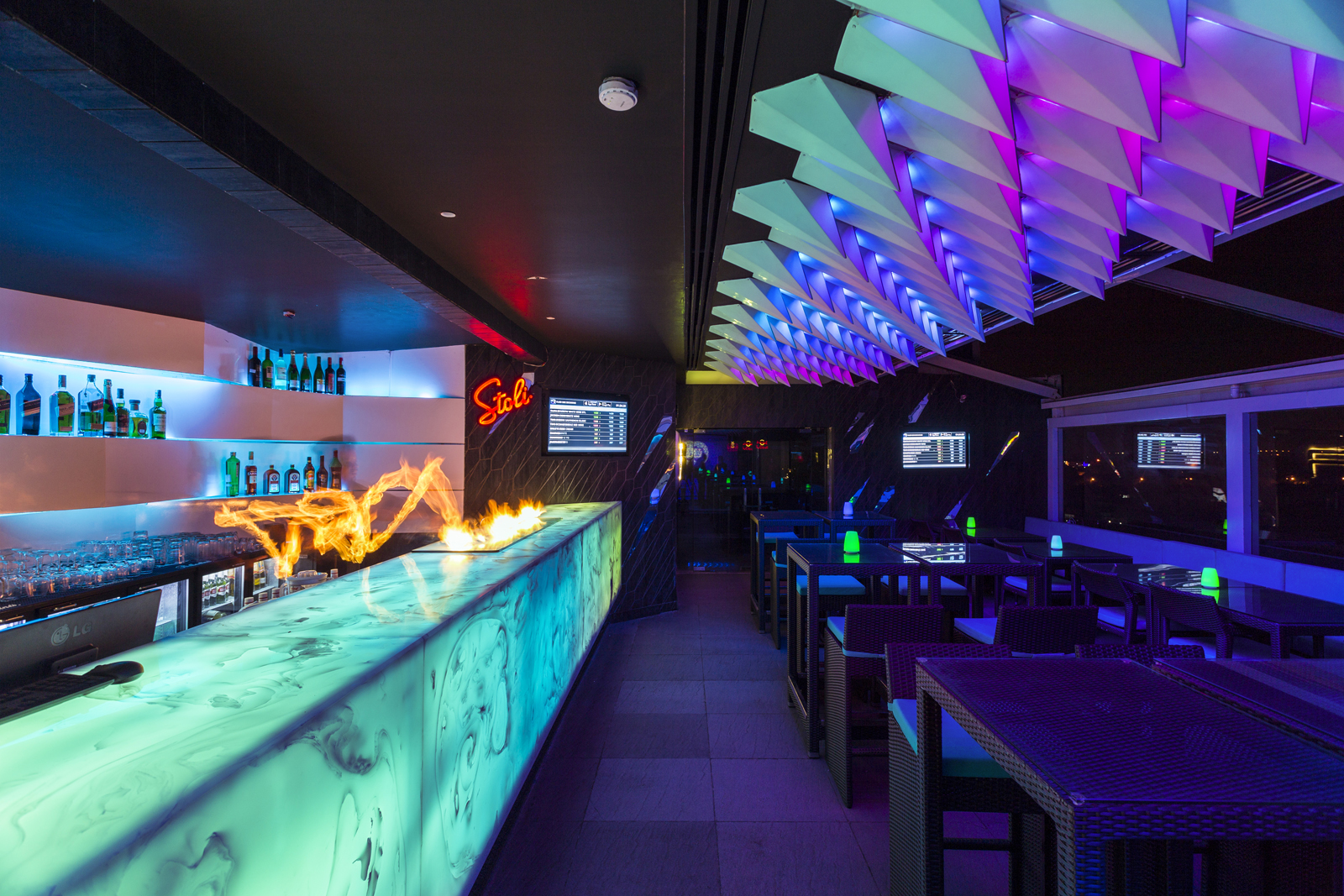 Fluid Bar Exchange by Studio Ardete - Architizer