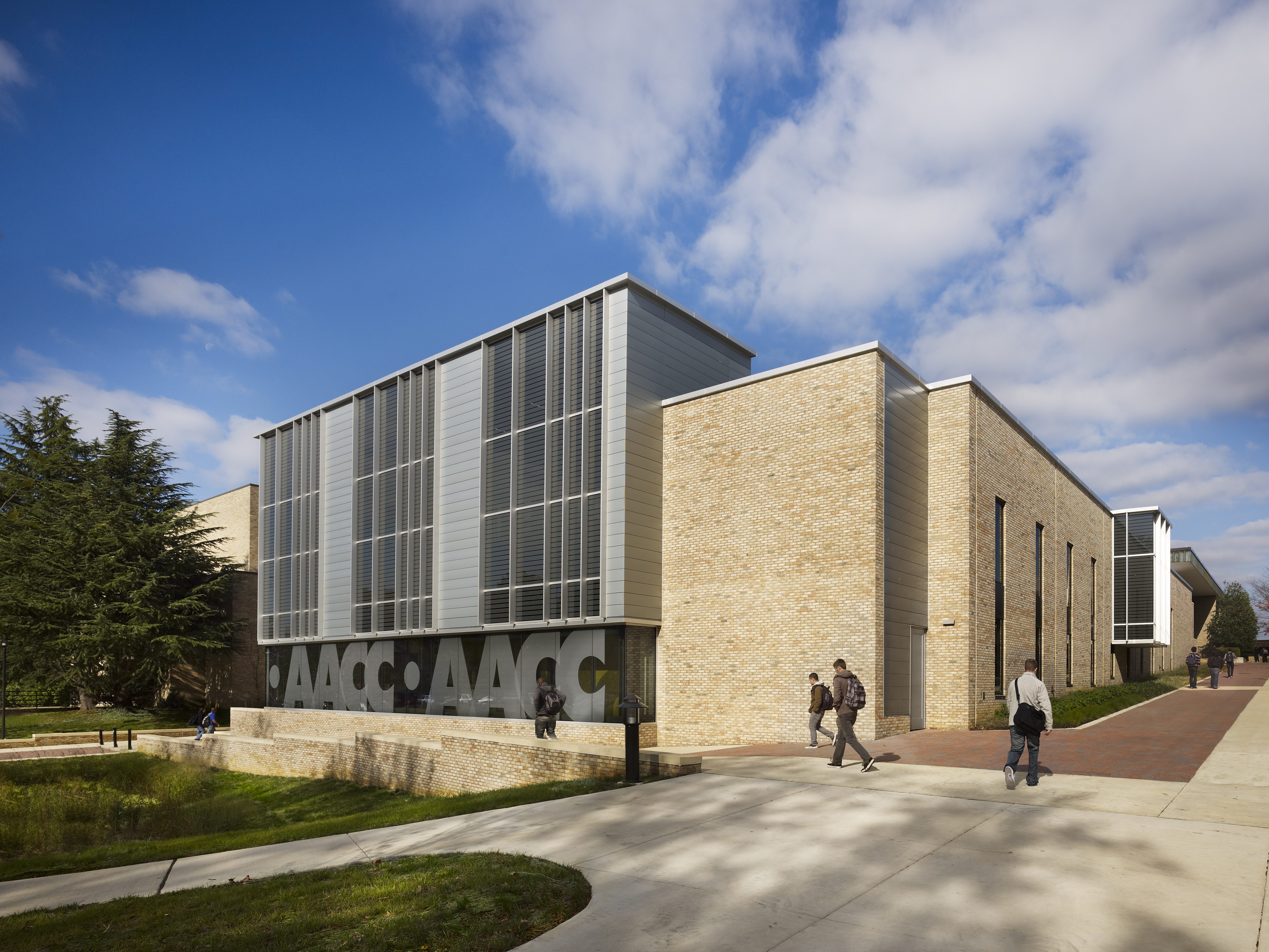 Andrew G. Truxal Library by EwingCole - Architizer