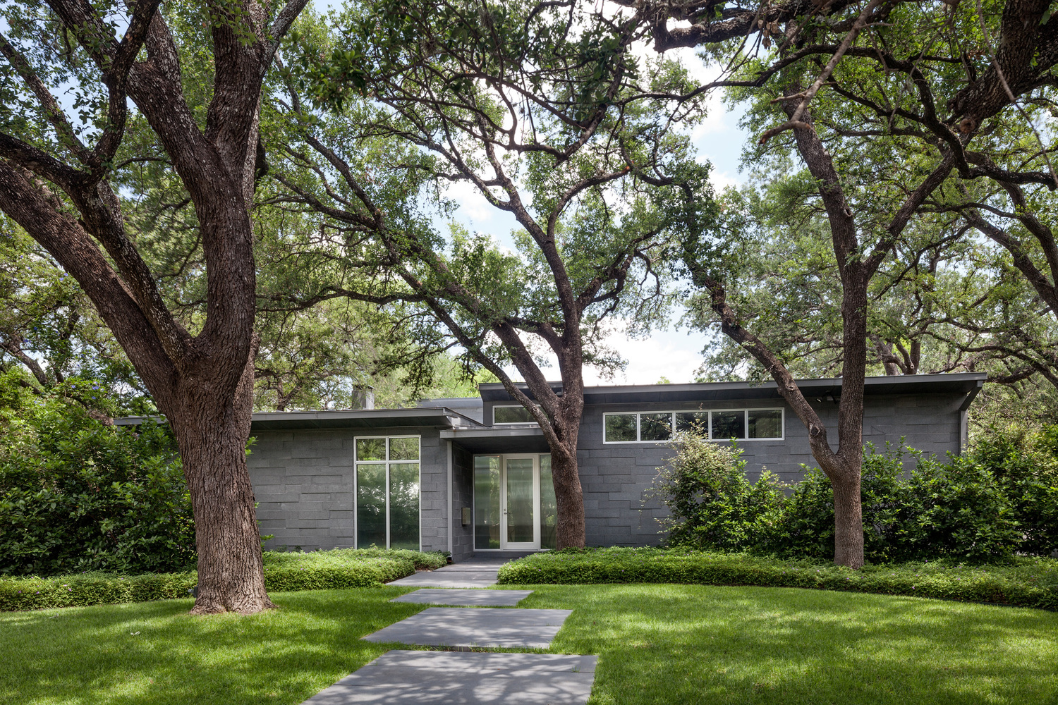 San Antonio Residence by Studio DuBois - Architizer