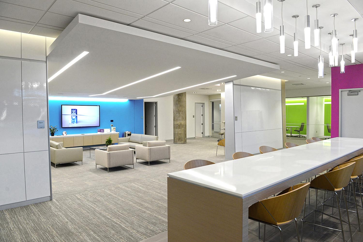 Alcon Laboratories, Experience Center by EwingCole - Architizer