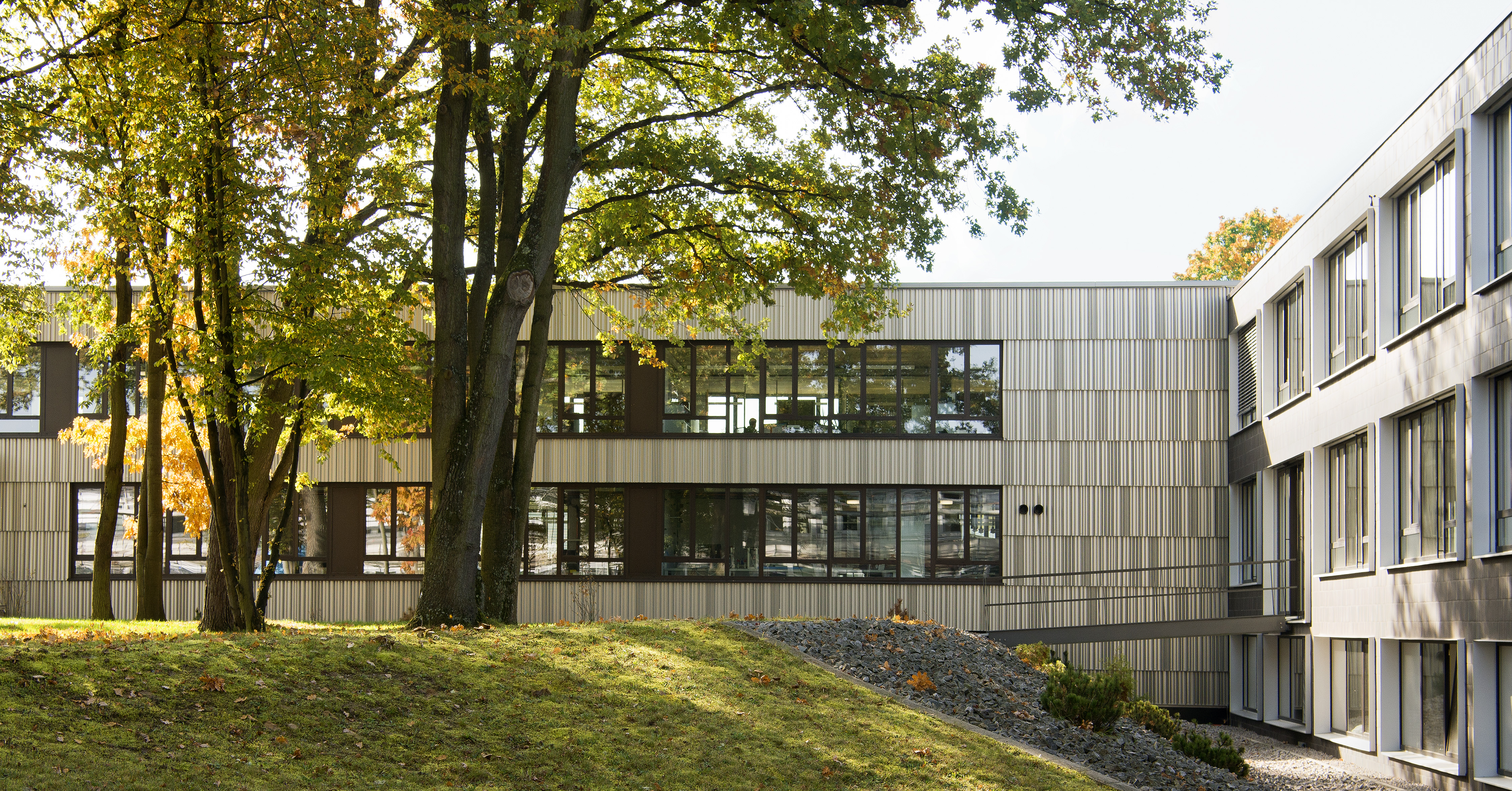 Harvard University Science and Engineering Complex by Behnisch ...