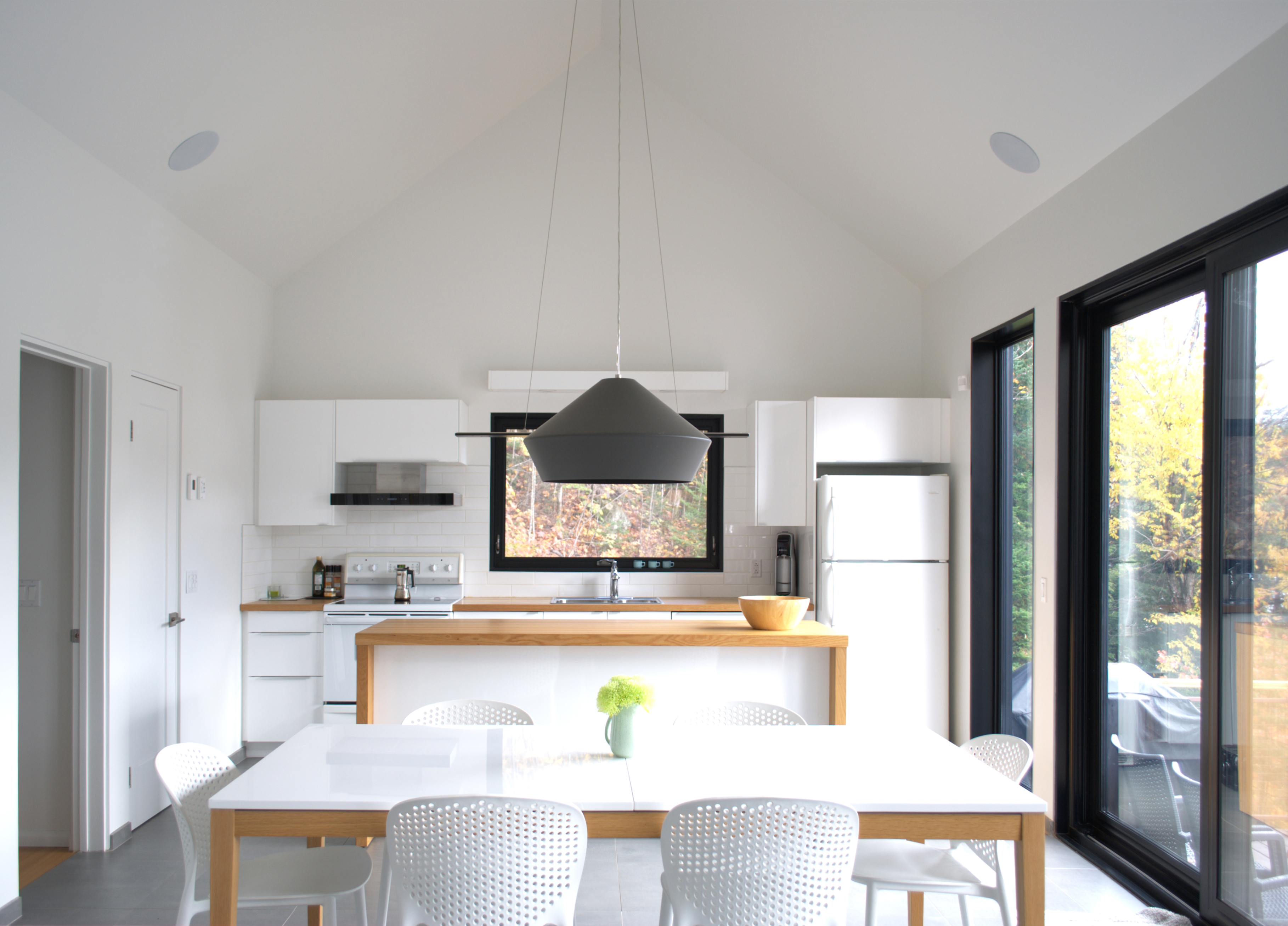 The Wentworth Cabin by Patriarche - Architizer