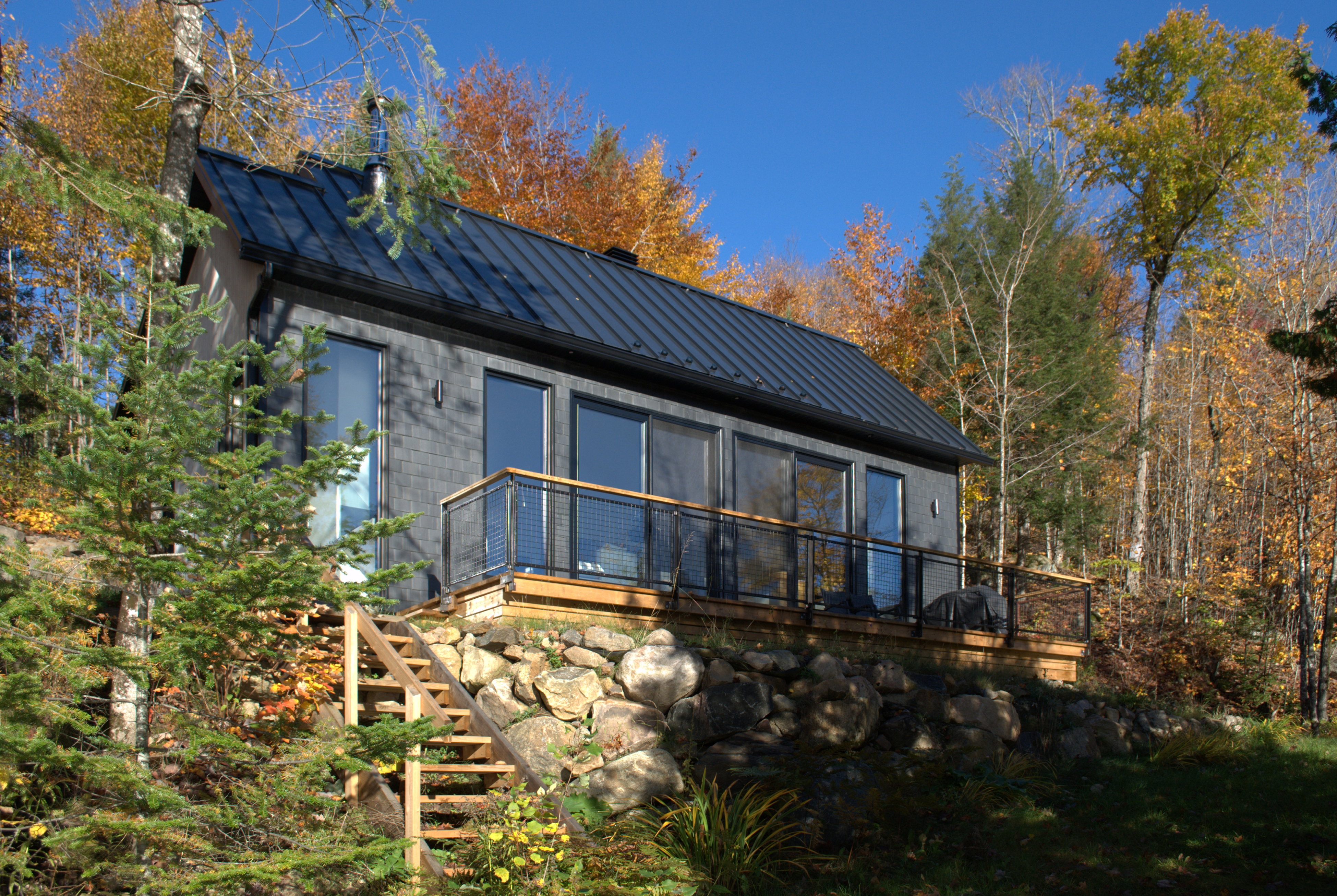 The Wentworth Cabin by Patriarche - Architizer
