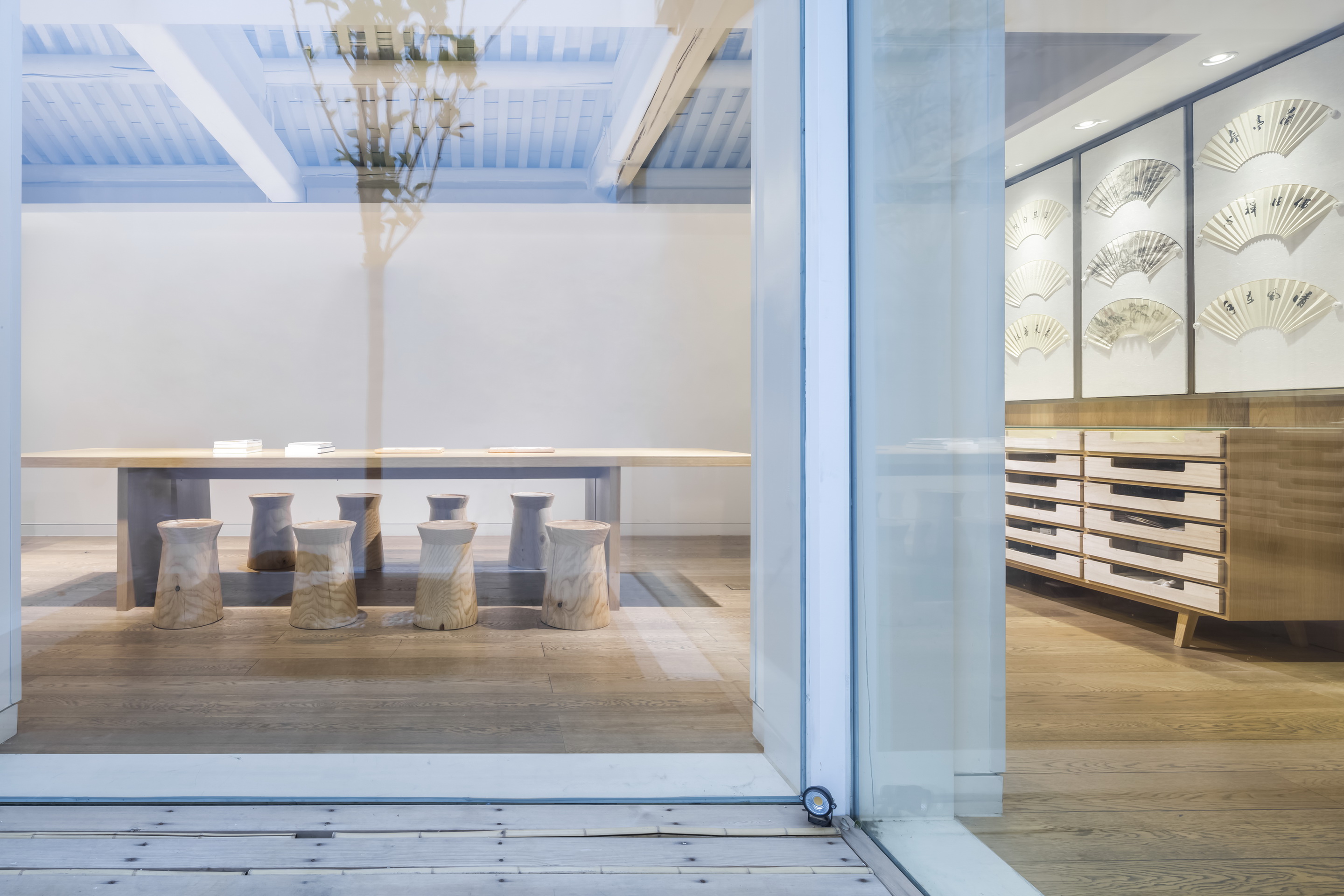 JING FAN BEIJING by Golucci Interior Architects - Architizer