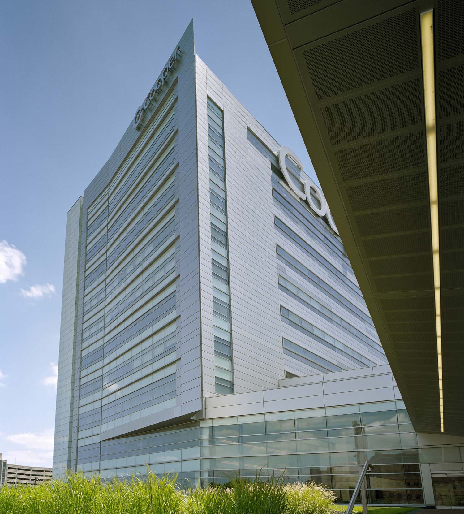 Cooper University Health Care - Roberts Pavilion Patient Tower - Architizer