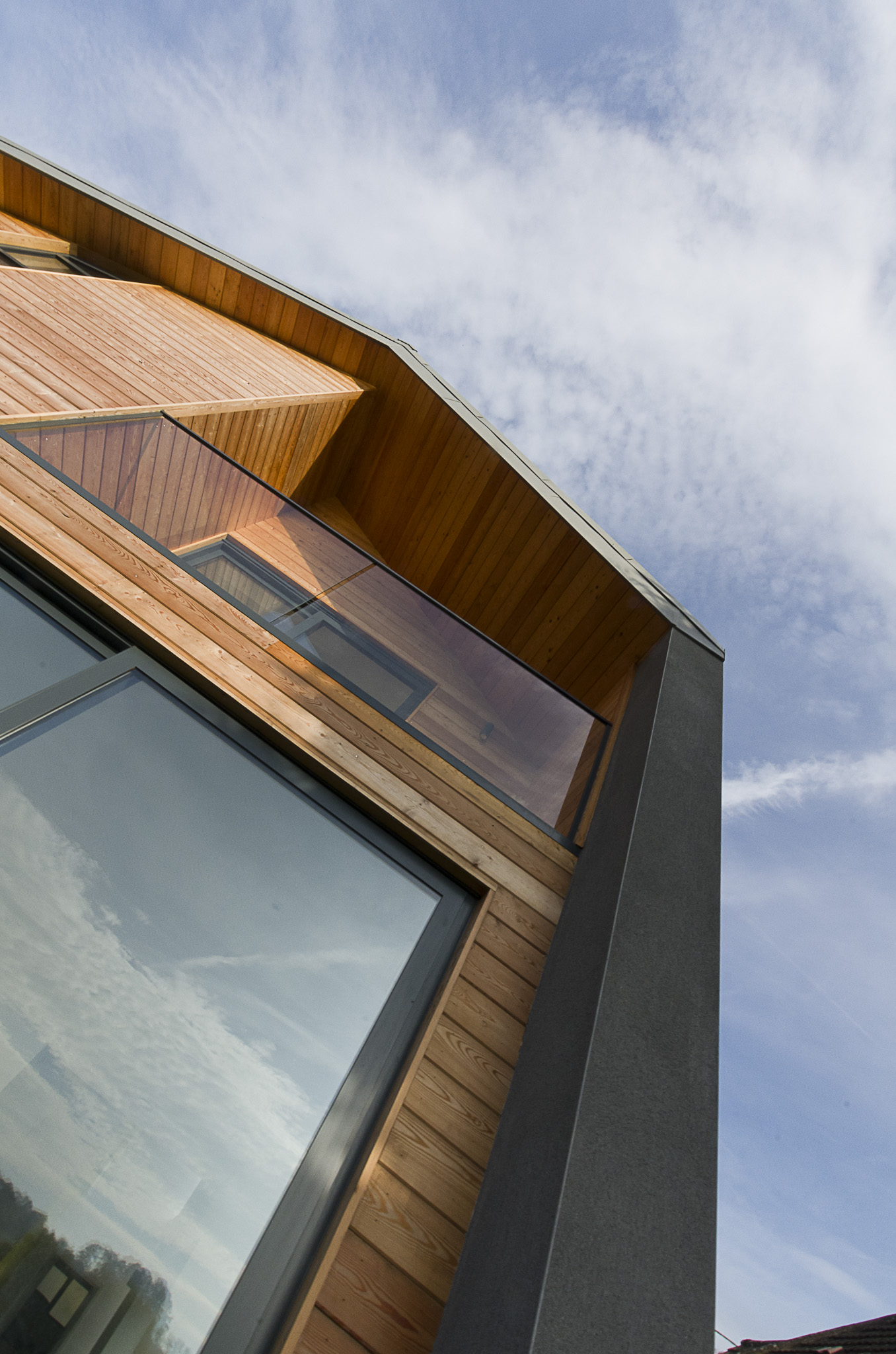 Canal Side House by Designcubed - Architizer