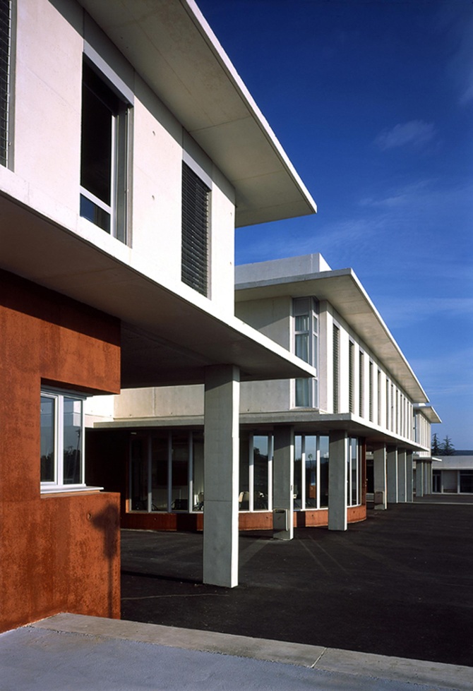 High School Albert Einstein By Nbj Architects Architizer