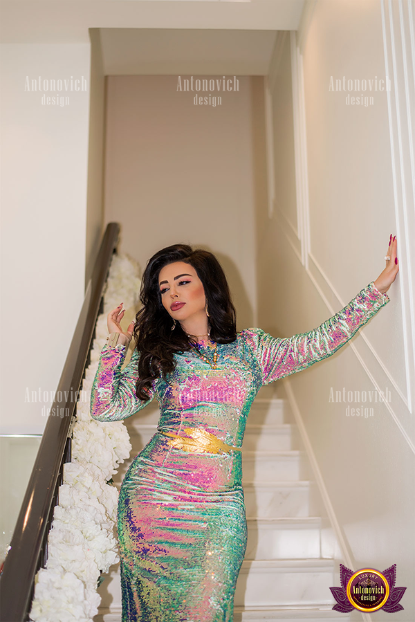 Suberb Facade Design by LUXURY ANTONOVICH DESIGN - Architizer