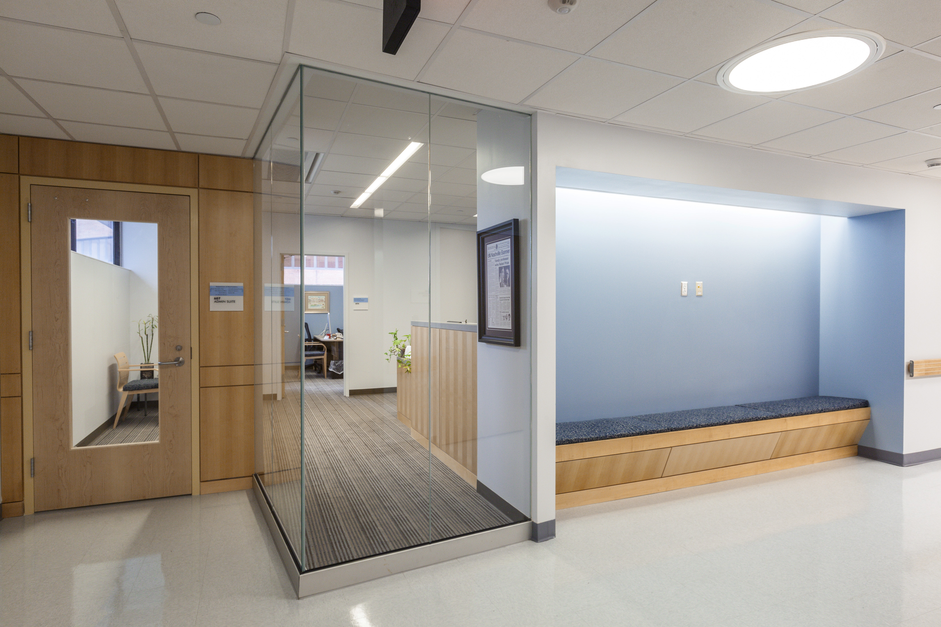 Biochemistry Laboratory Renovation by Blair + Mui Dowd Architects ...