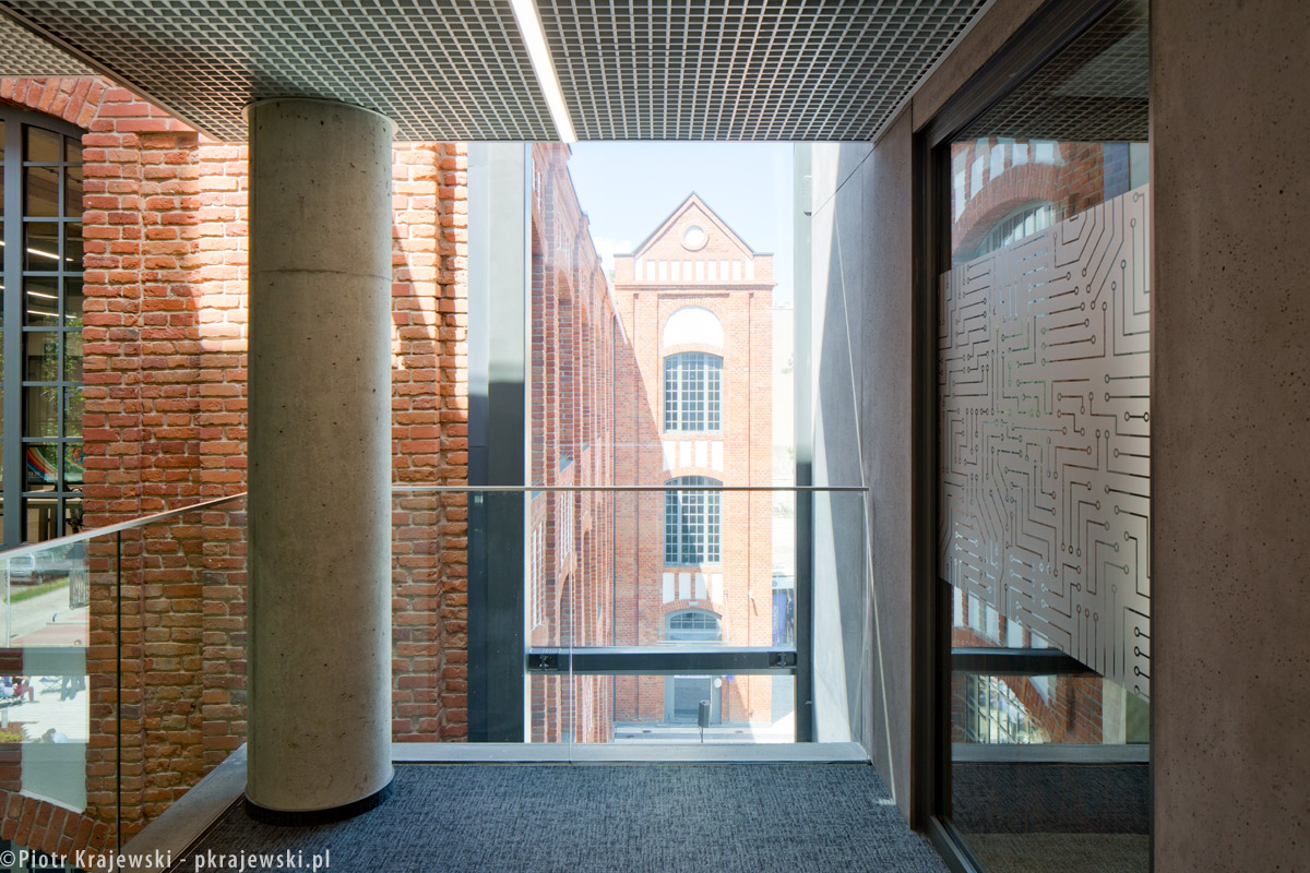 Comarch Office Building in Łódź by Piotr Krajewski - Architectural ...