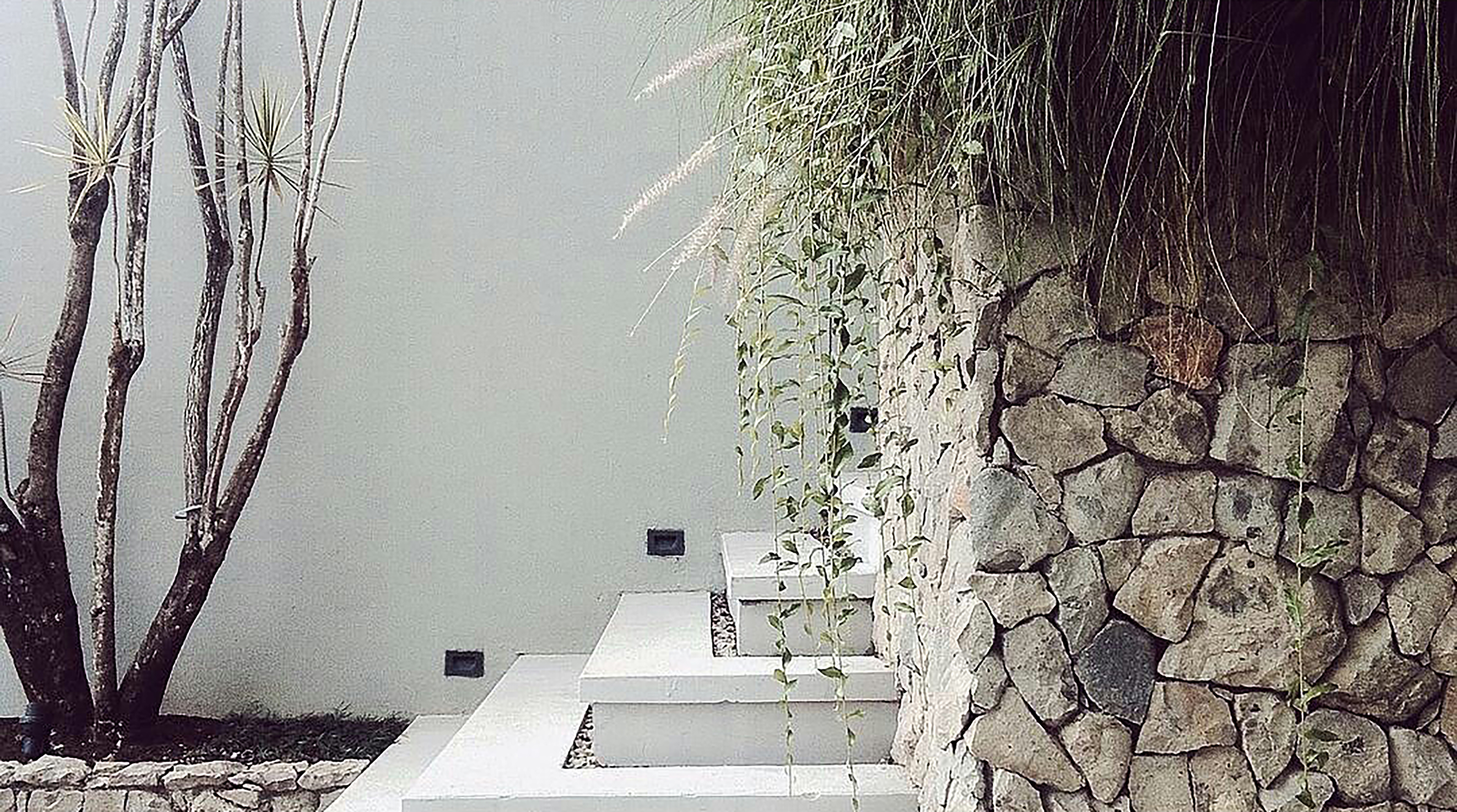 White Cliff House by RDMA - Architizer