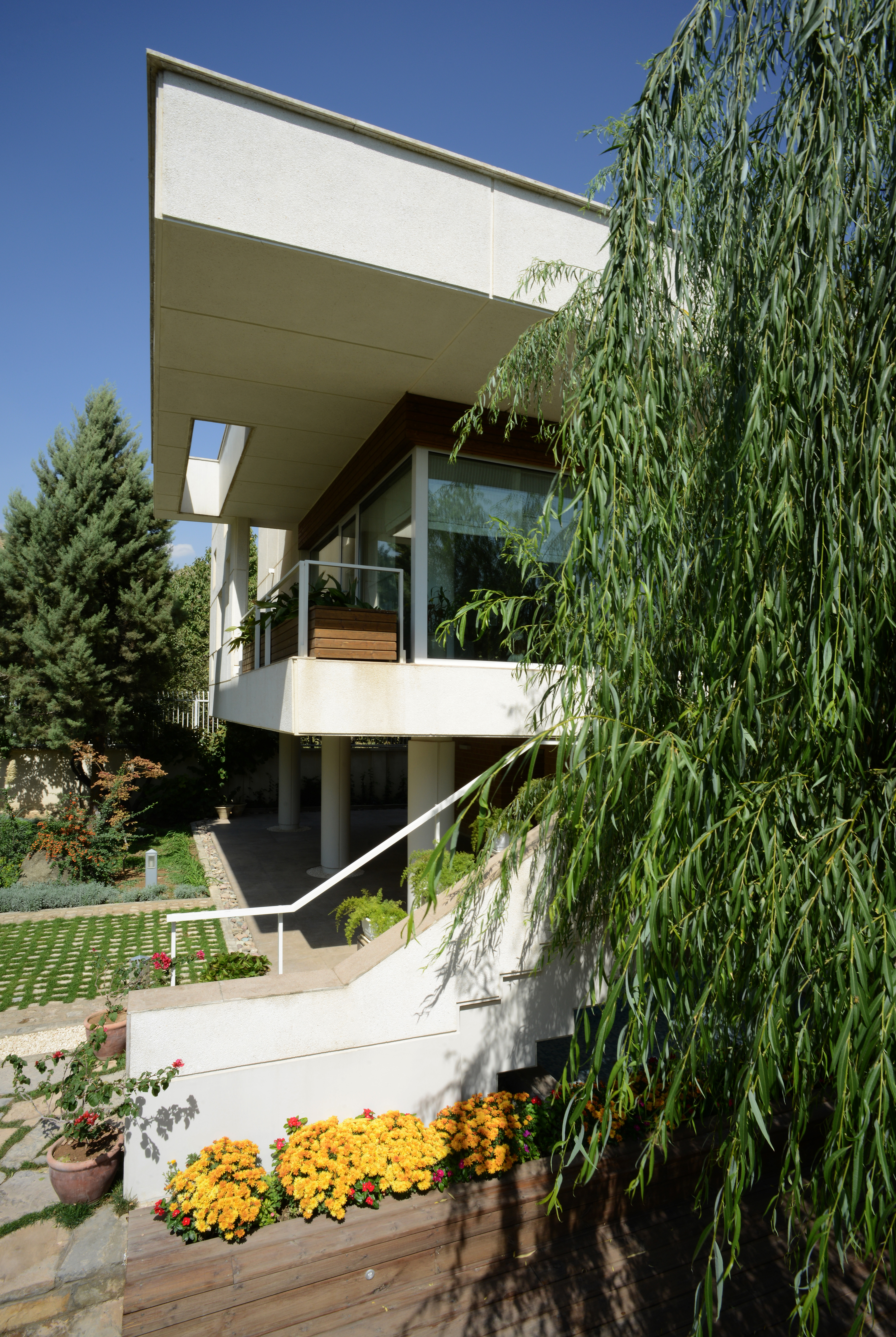 Avishan Villa by Studio Davazdah - Architizer