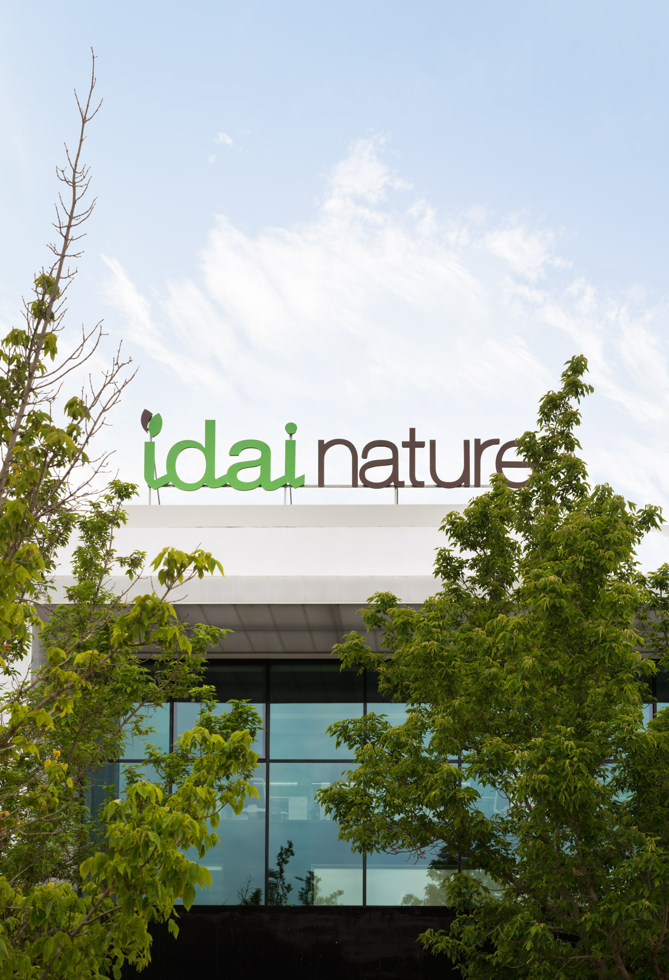 IDAI NATURE HEADQUARTERS by RUBÉN MUEDRA ESTUDIO DE ARQUITECTURA ...
