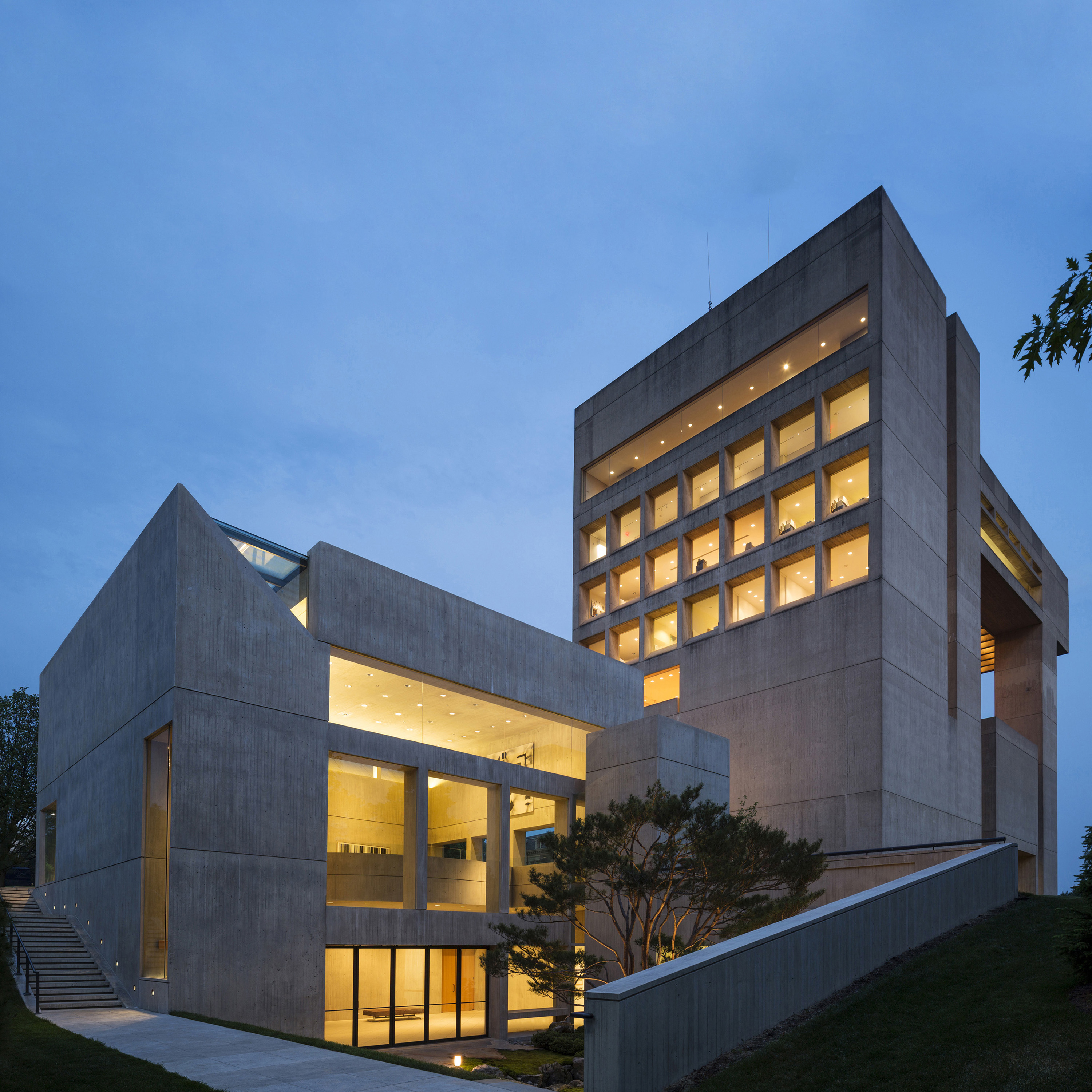 Law School and Residence Hall, Fordham University Lincoln Center Campus ...