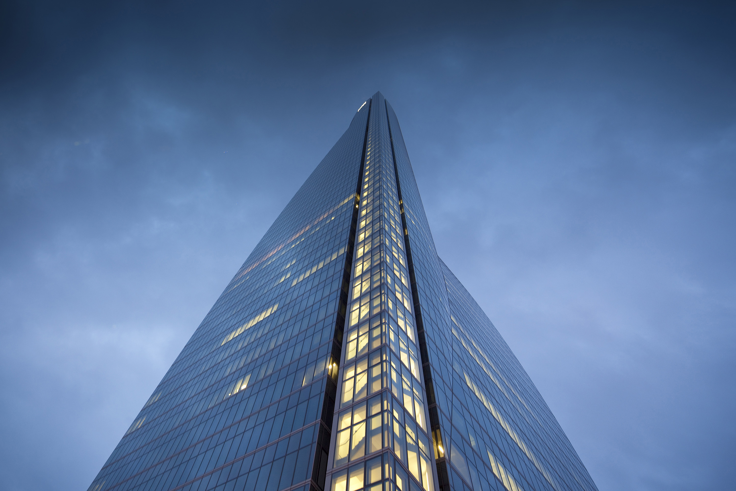 Torre Emperador Castellana (originally Torre Espacio) by Pei Cobb Freed ...