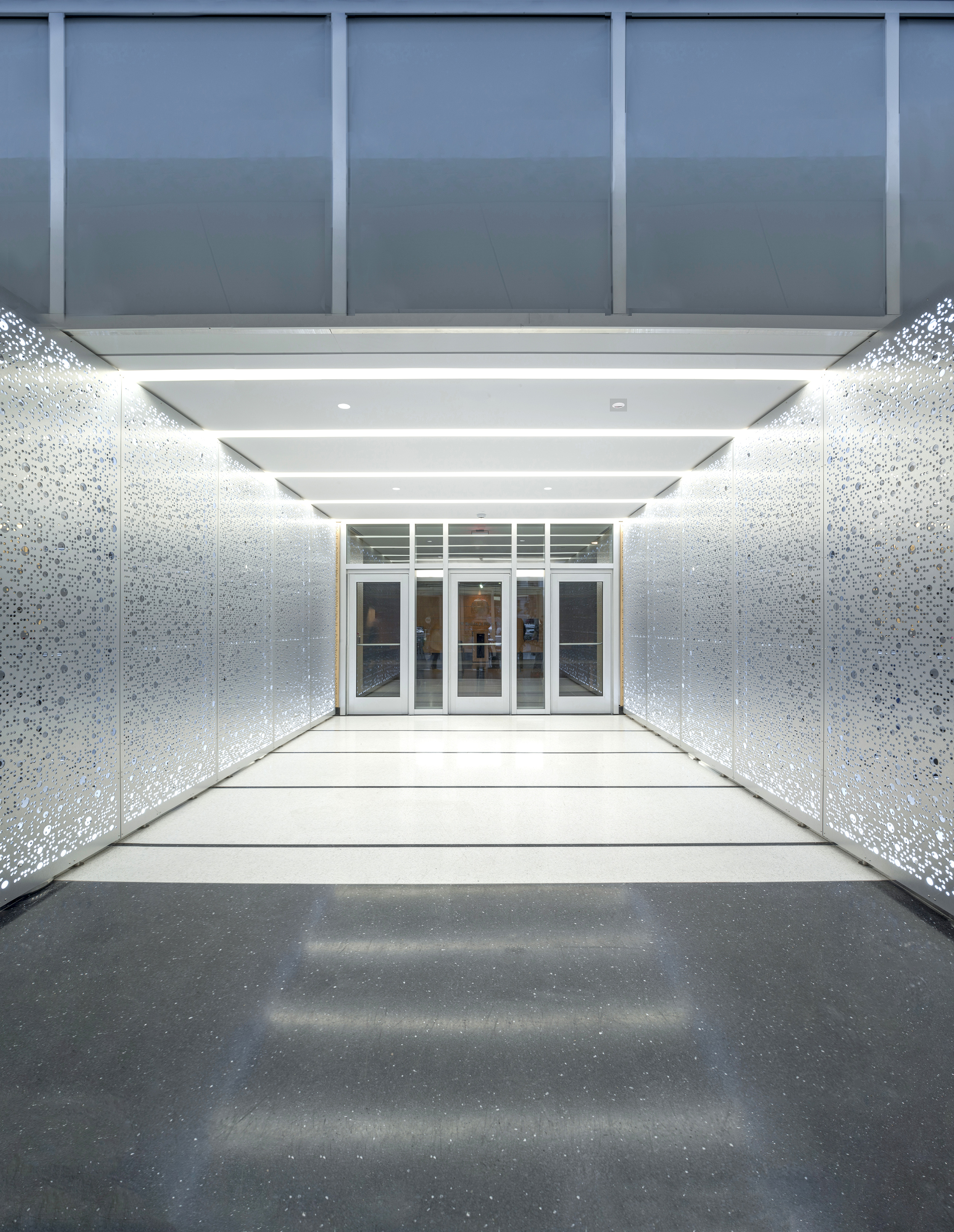 Peter W. Rodino Jr. Federal building new vestibule by DCM-AE - Architizer