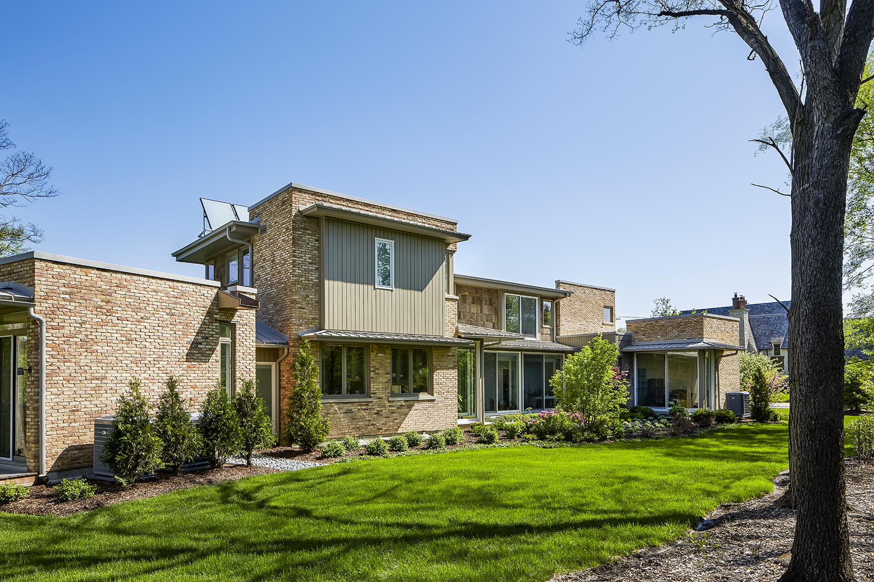 Contemporary Burr Ridge Home by Mark Eric Benner - Architects, Ltd ...