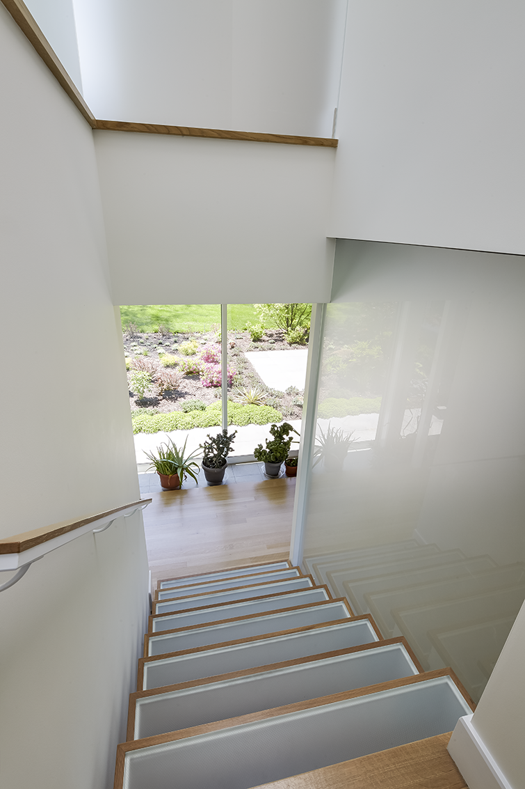 Contemporary Burr Ridge Home by Mark Eric Benner - Architects, Ltd ...