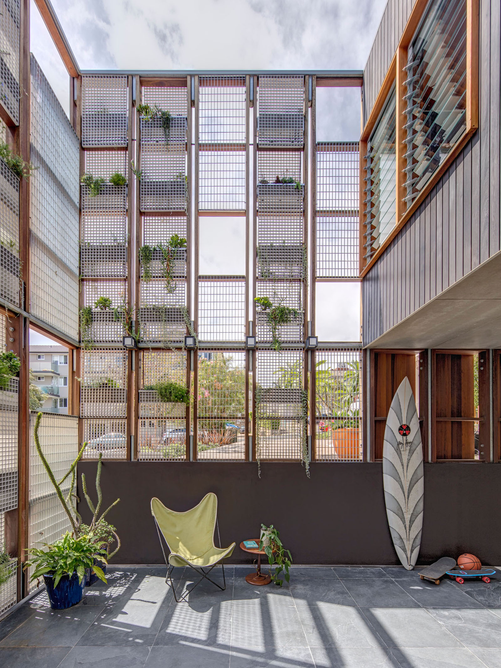 Living Screen House by CplusC Architects + Builders - Architizer